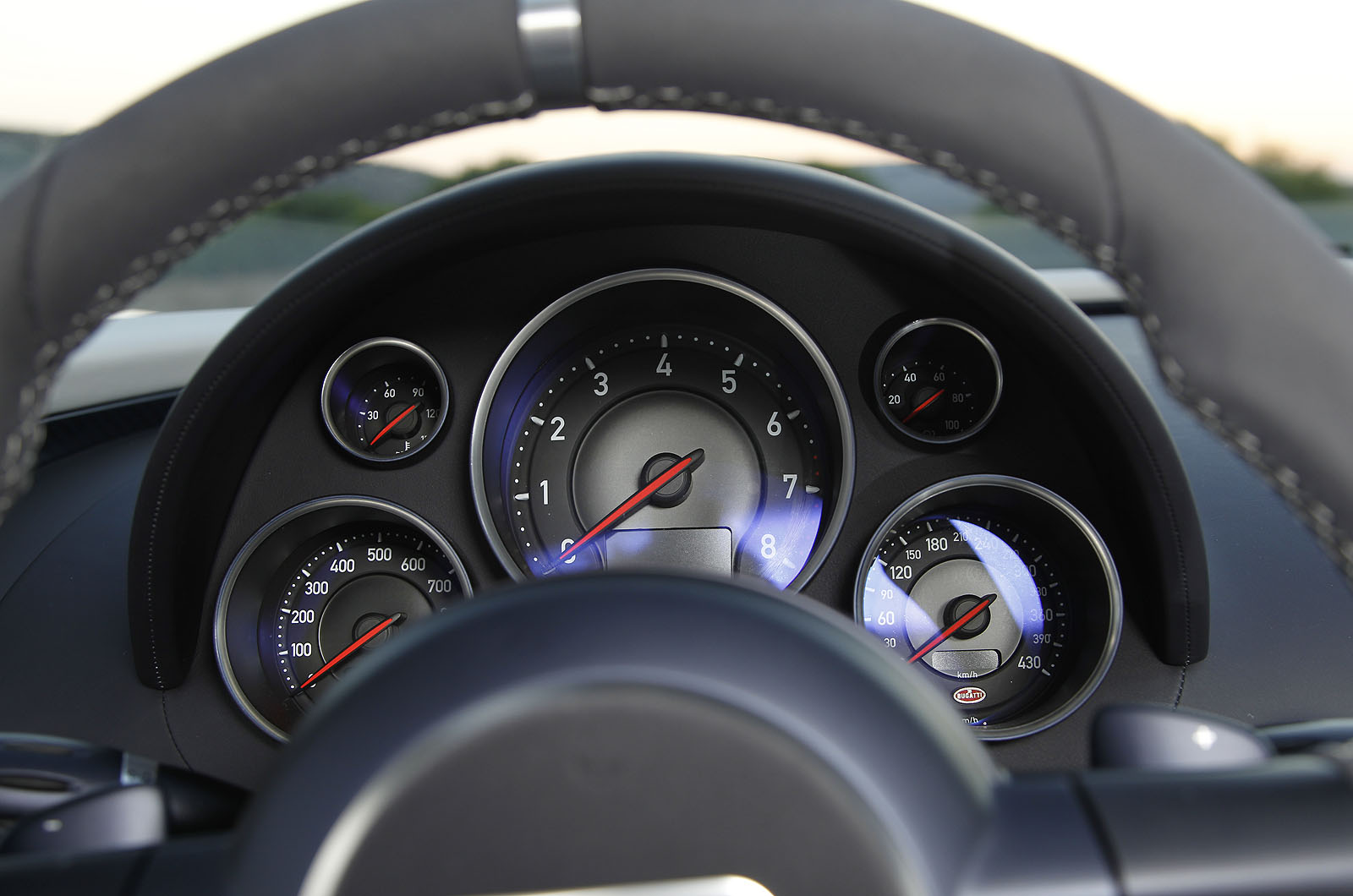 Bugatti Veyron Tachometer