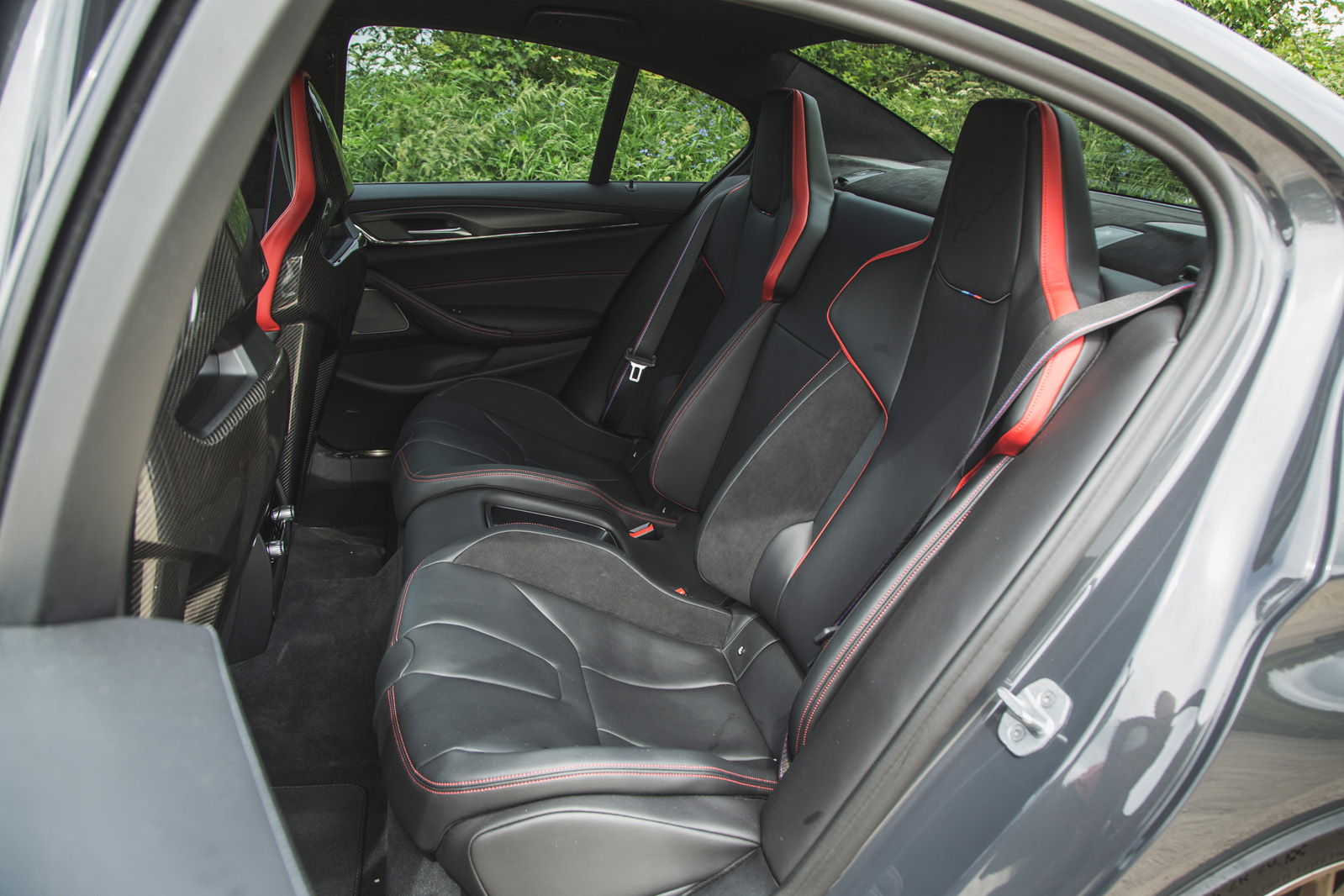 Carbon buckets vs comfort seats - Page 4