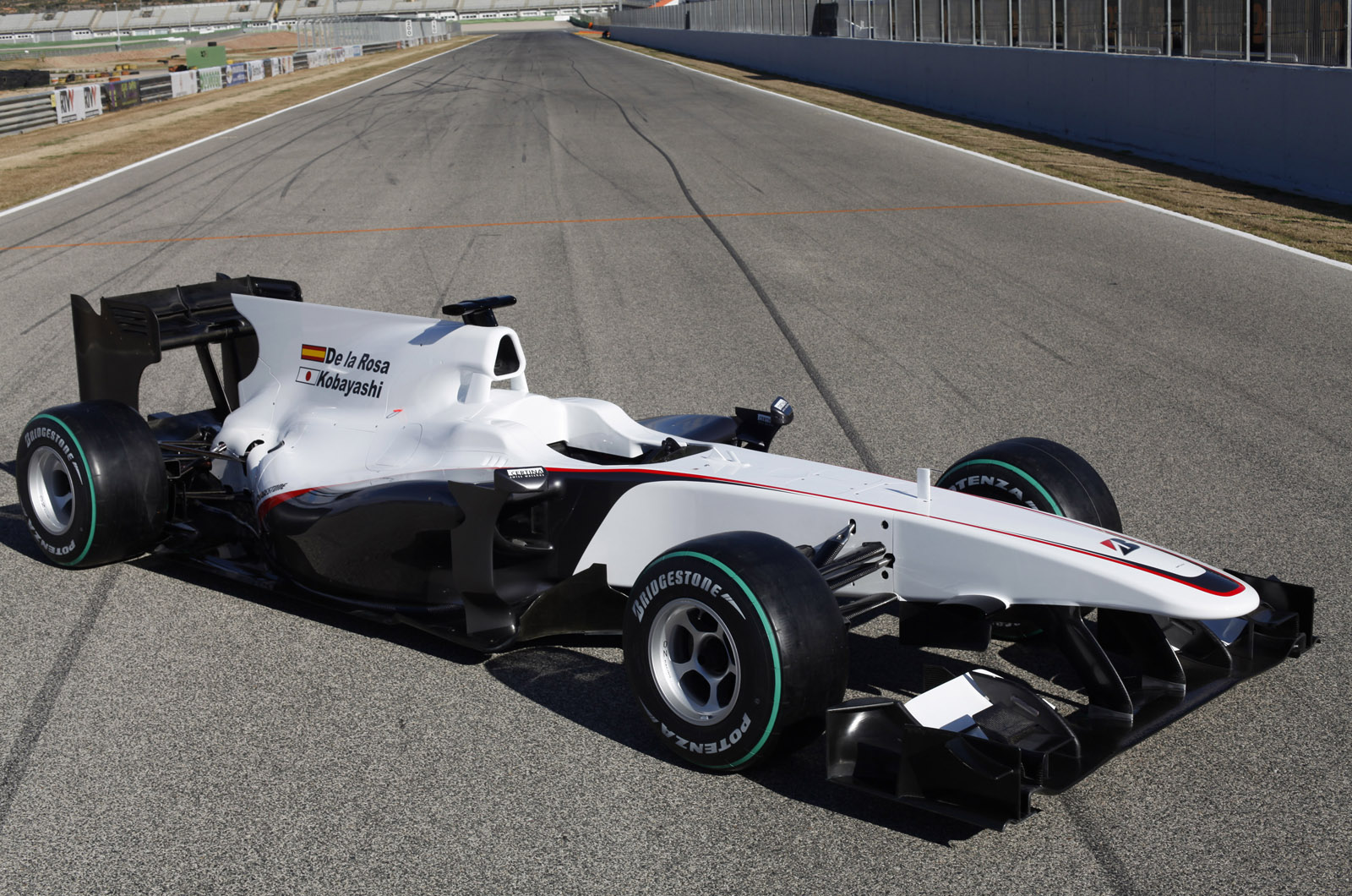 Sauber's sponsorless F1 car | Autocar