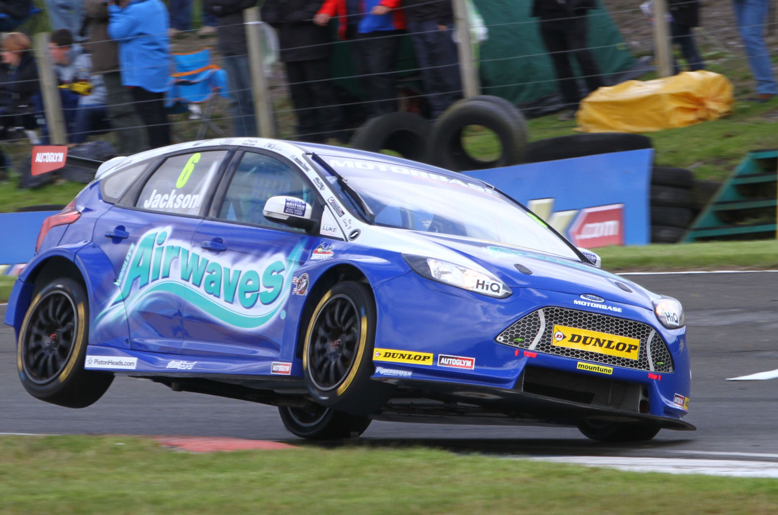BTCC 2014 race report - highlights from Knockhill | Autocar