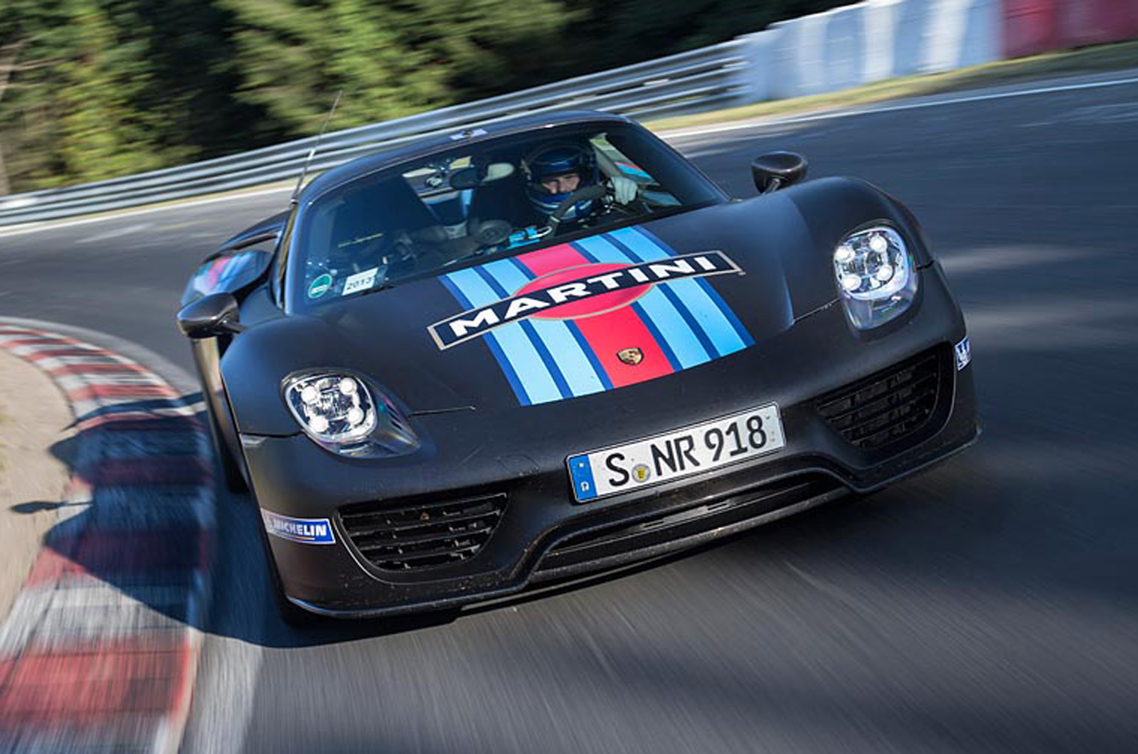 Porsche 918 Spyder sets new Nurburgring lap record | Autocar