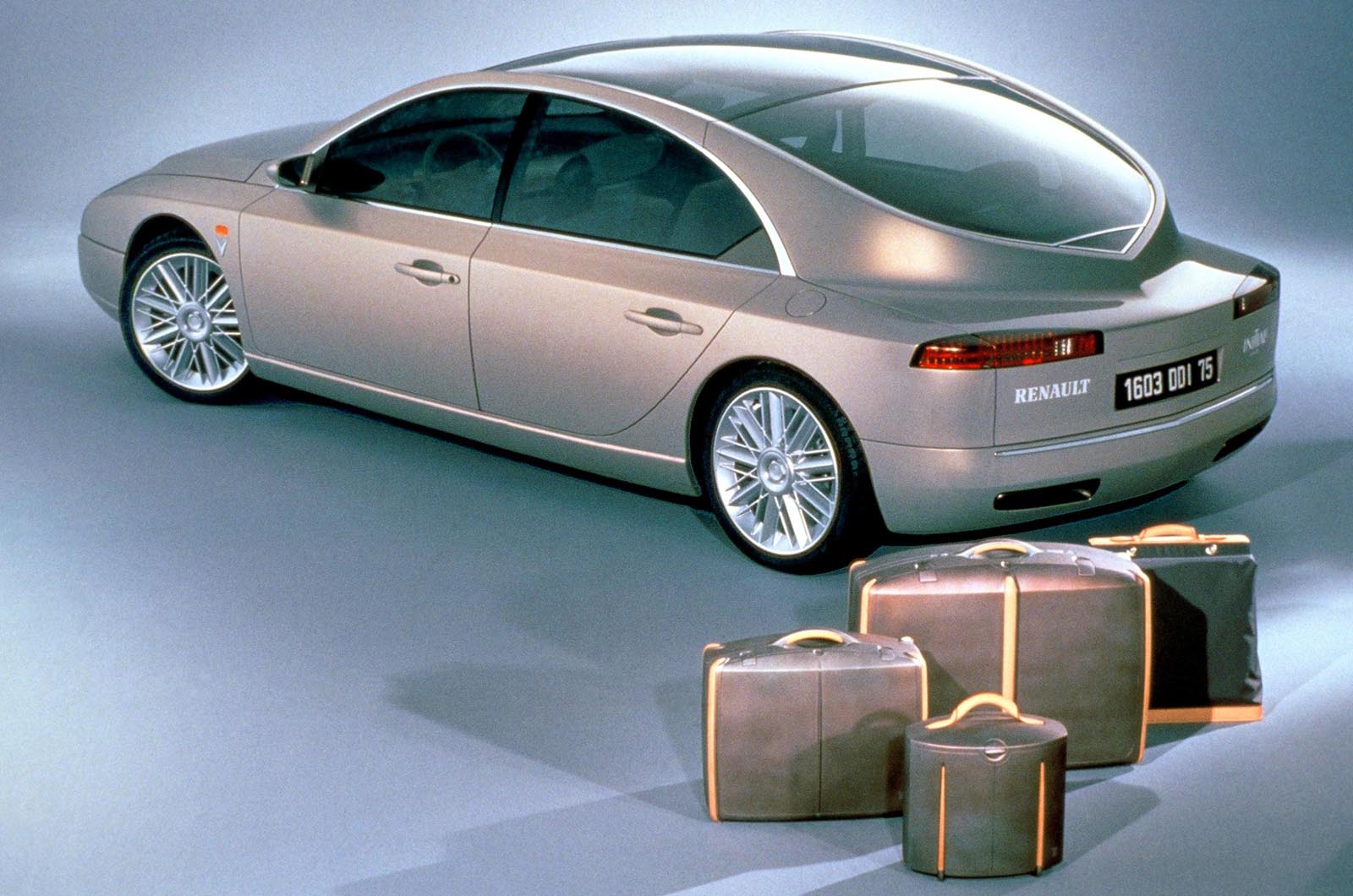 Renault mulls premium brand | Autocar