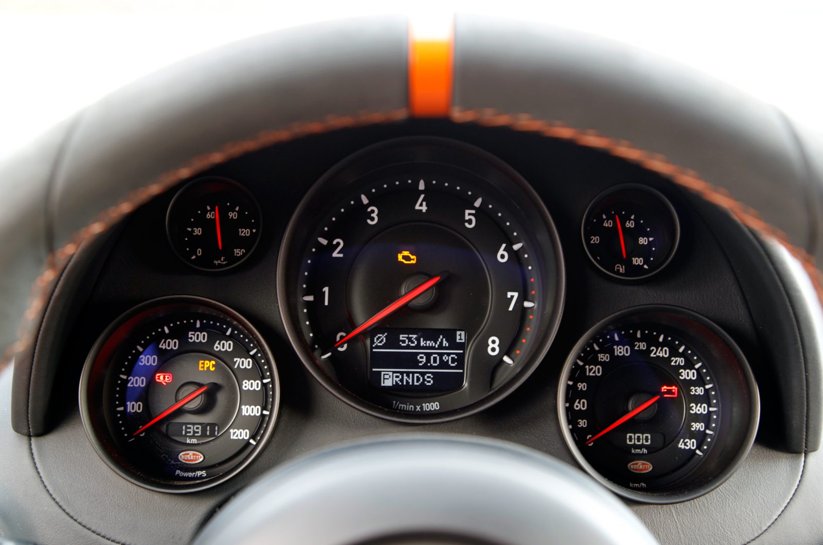 Bugatti Veyron Super Sport Dashboard Chrome And Carbon Bugatti Veyron