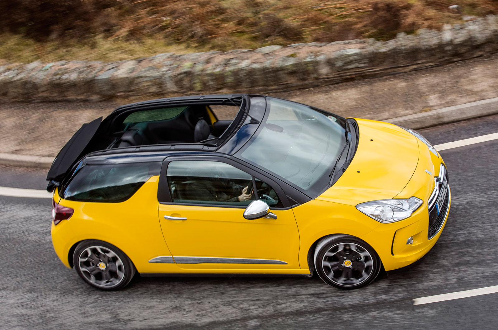 Citroën DS3 Cabrio DSport Plus THP 155 6-speed manual