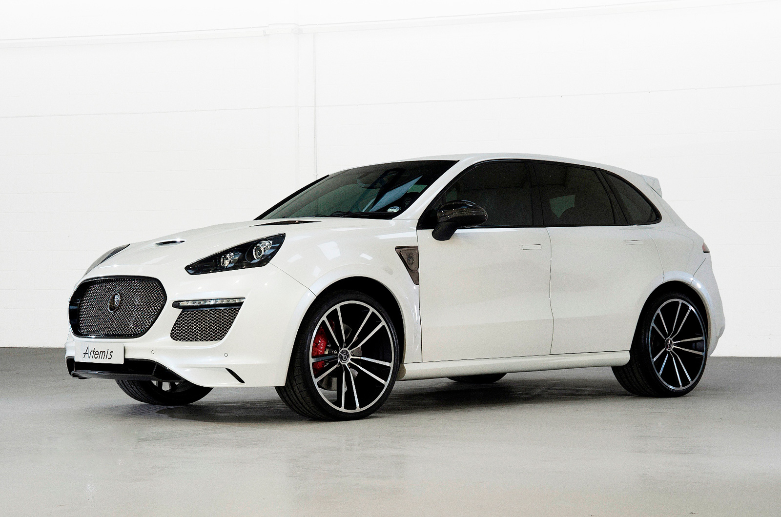 Eterniti Artemis revealed in production spec | Autocar