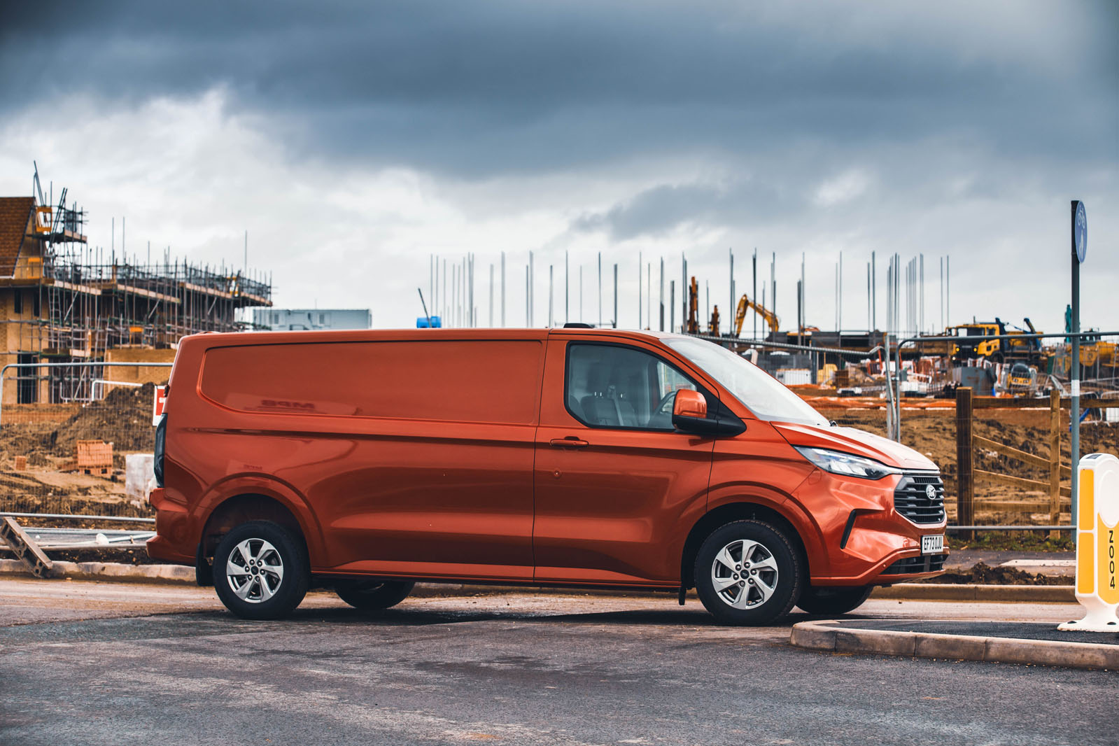 Ford Transit Custom Review 2025, Price & Specs | Autocar