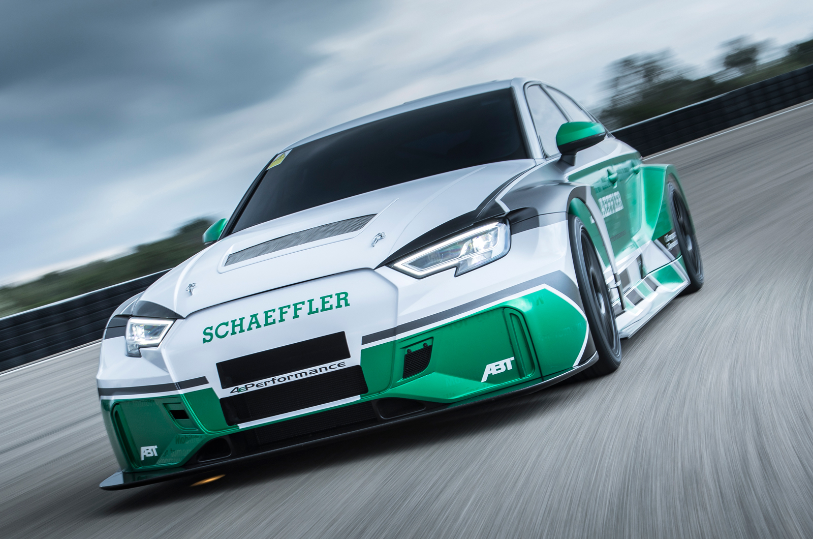 1180bhp Schaeffler 4ePerformance uses Formula E tech to out-accelerate ...