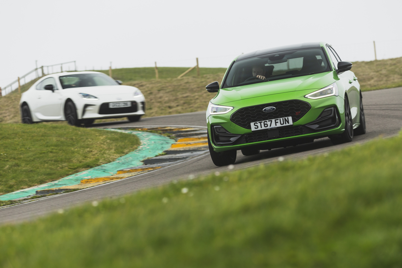 Ford Focus ST Track Pack vs Toyota GR86 track battle | Autocar