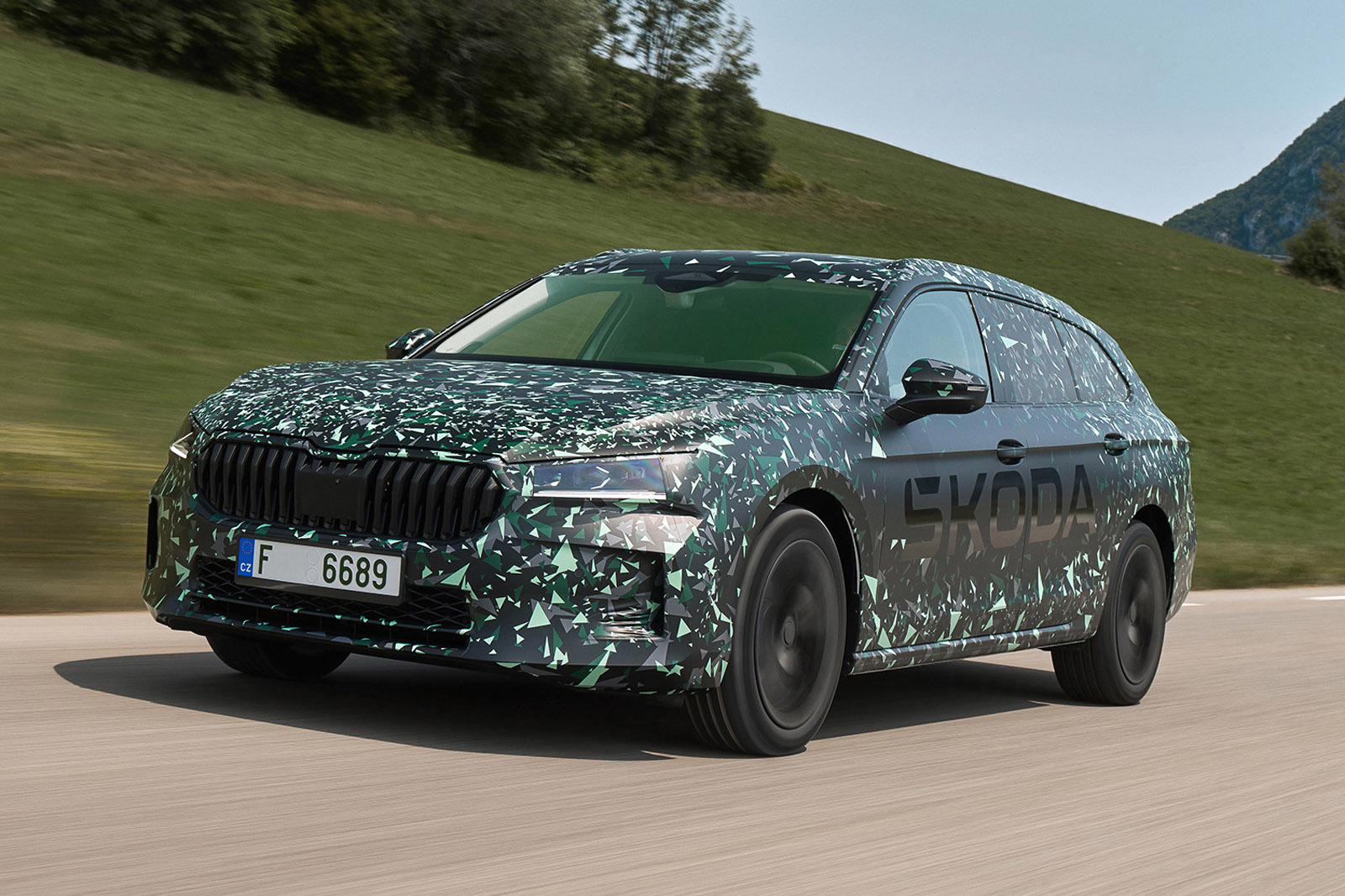 2022 New Skoda Superb Combi