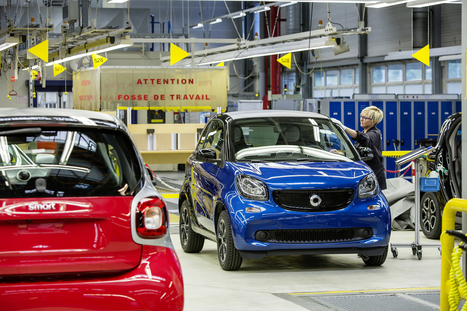 Mercedes-Benz to sell Smart factory in France | Autocar