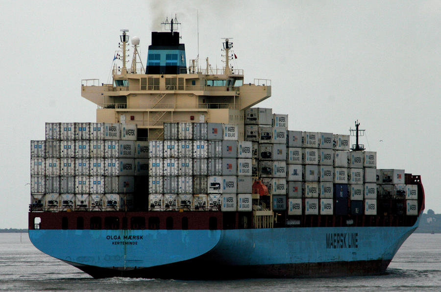 Suez Canal blockage could affect UK car deliveries | Autocar