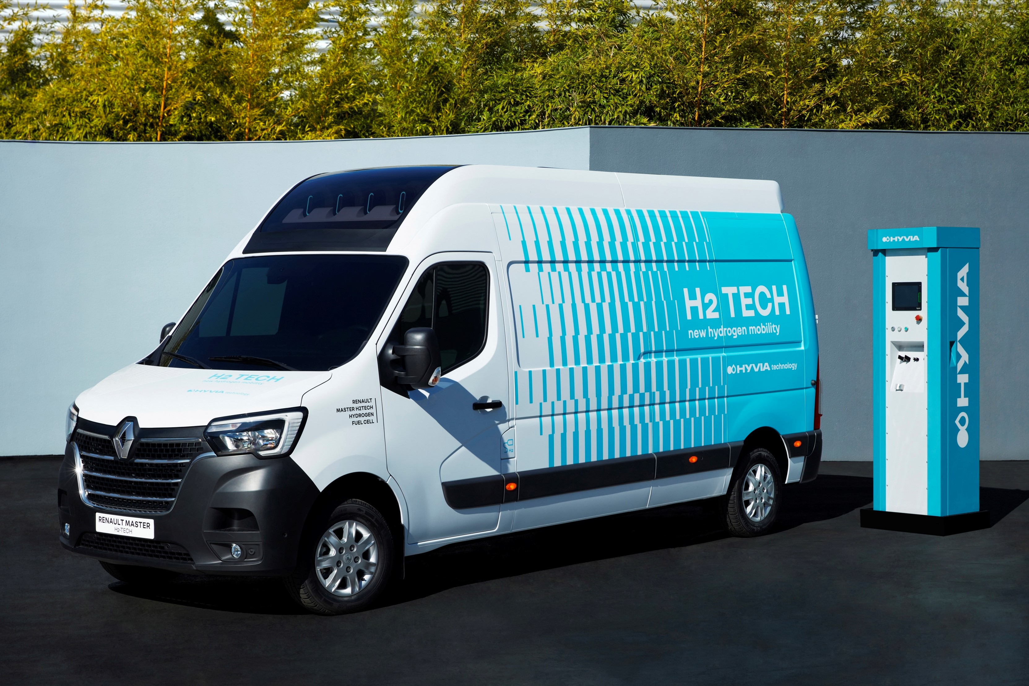 Renault Master van: first hydrogen prototype unveiled | Autocar