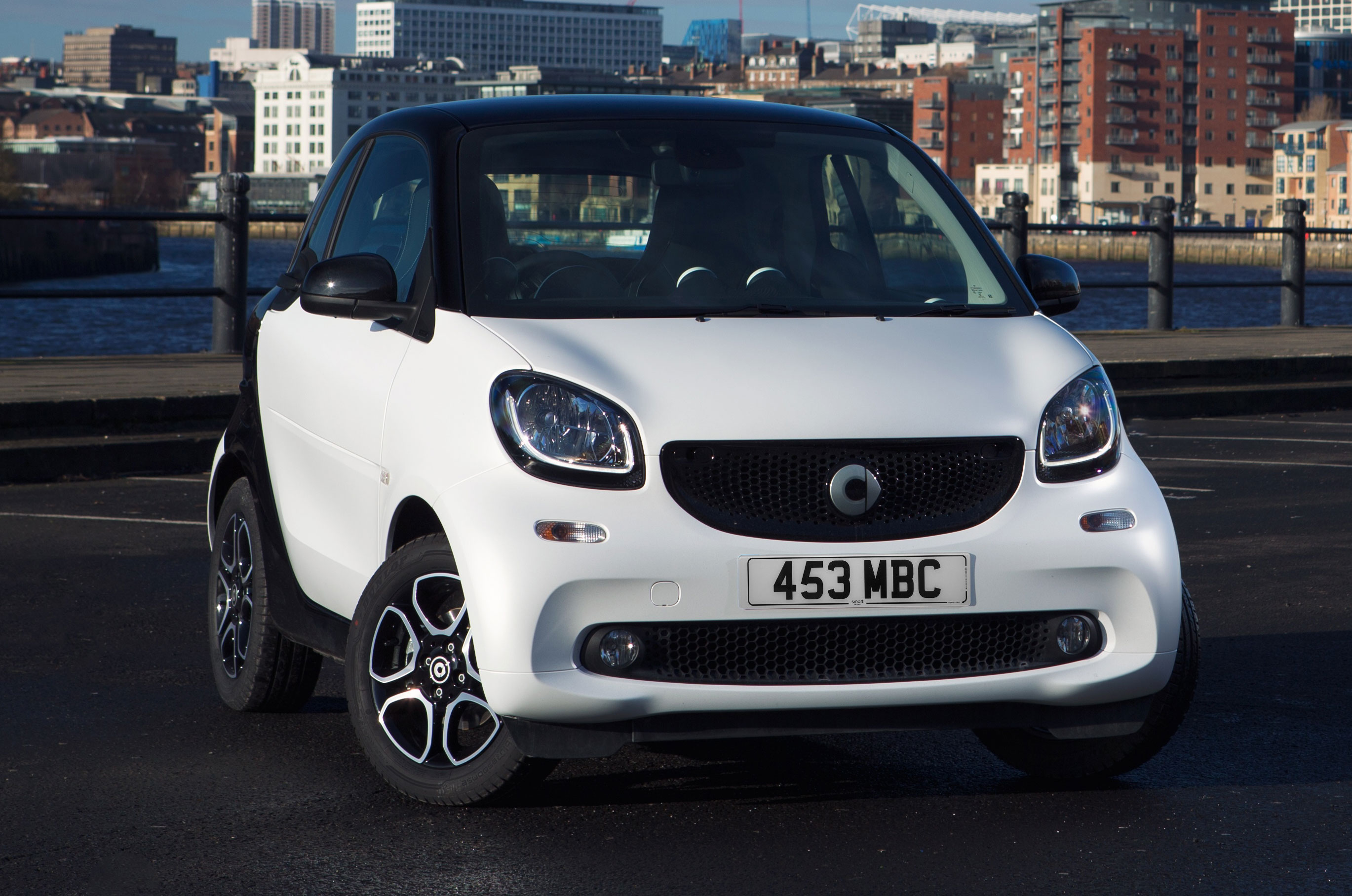 2016 Smart Fortwo updates include fabric roof and Brabus sport line ...
