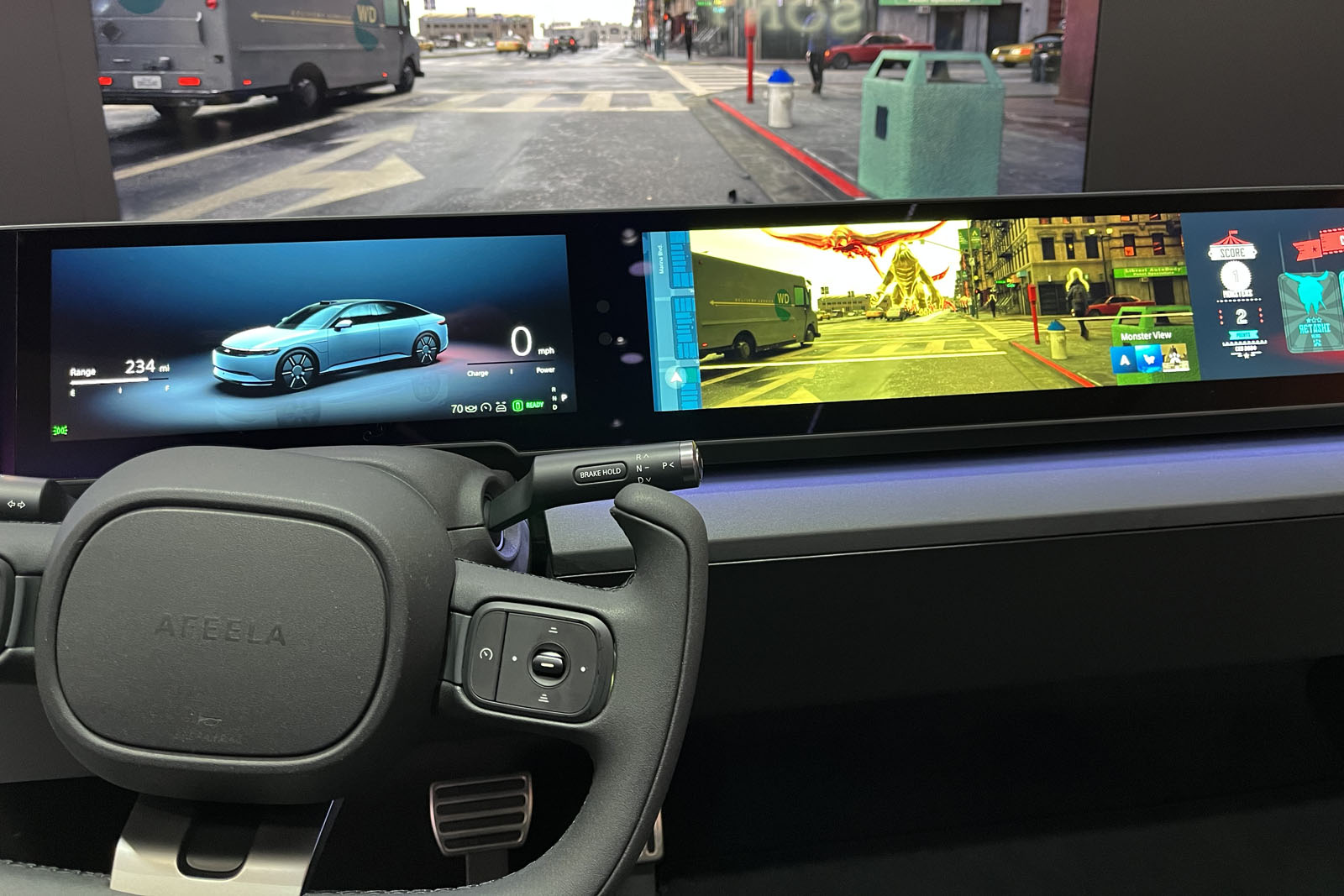 Wooden touchscreens, AR goggles: displays the next car battleground ...