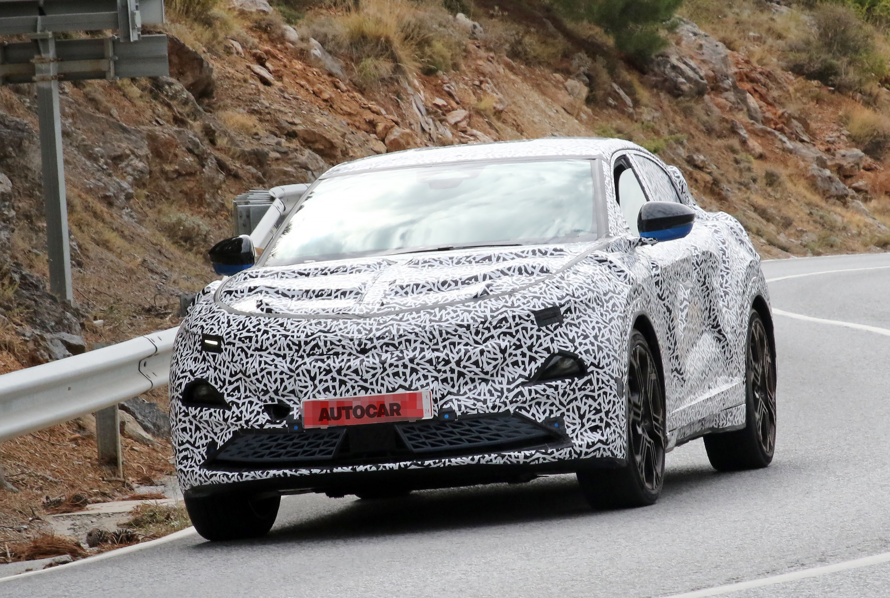 First look at electric Alpine A390 SUV ahead of debut next month - WSG ...
