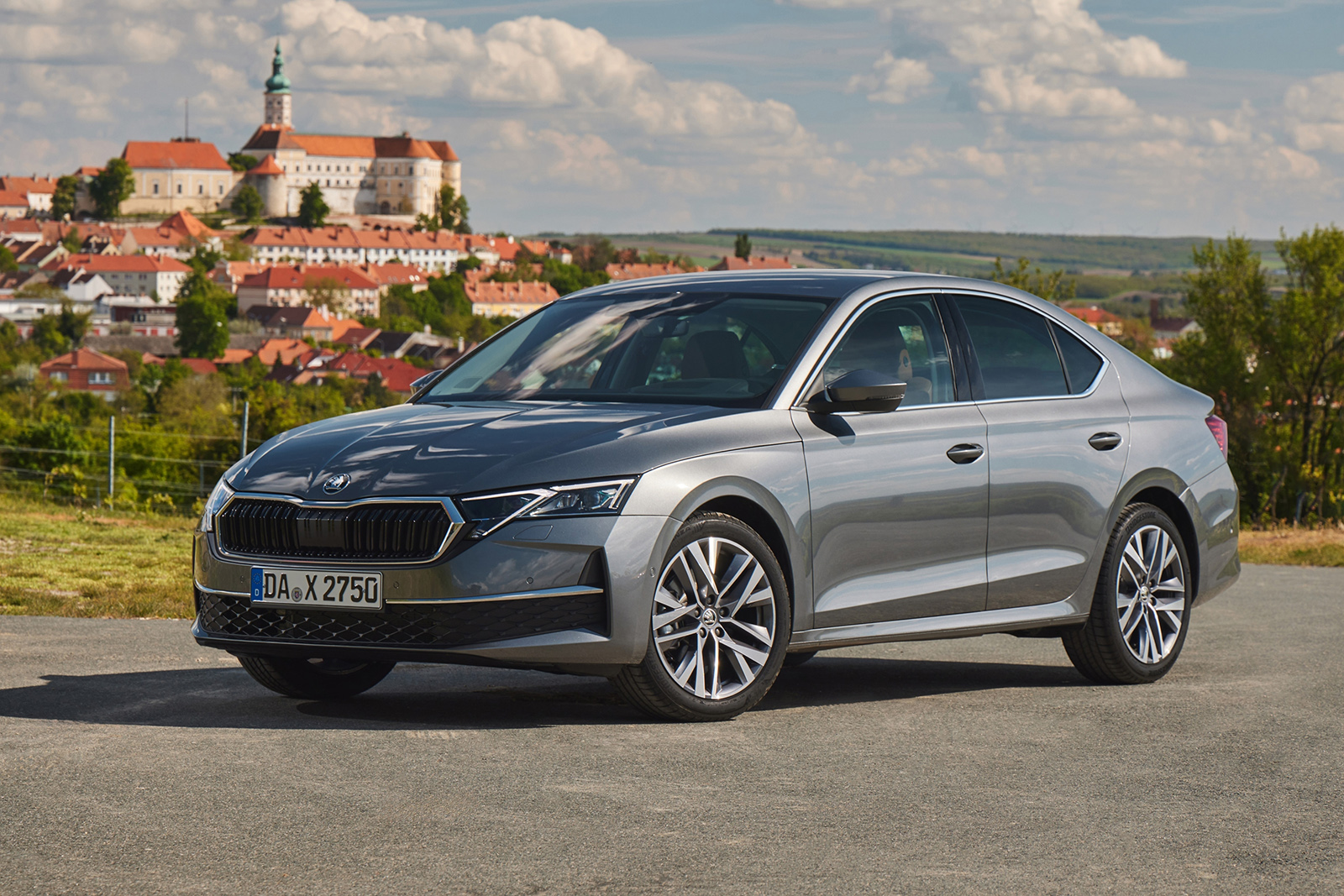 Top 10 best hybrid company cars - WSG Consumer Knowledge Hub