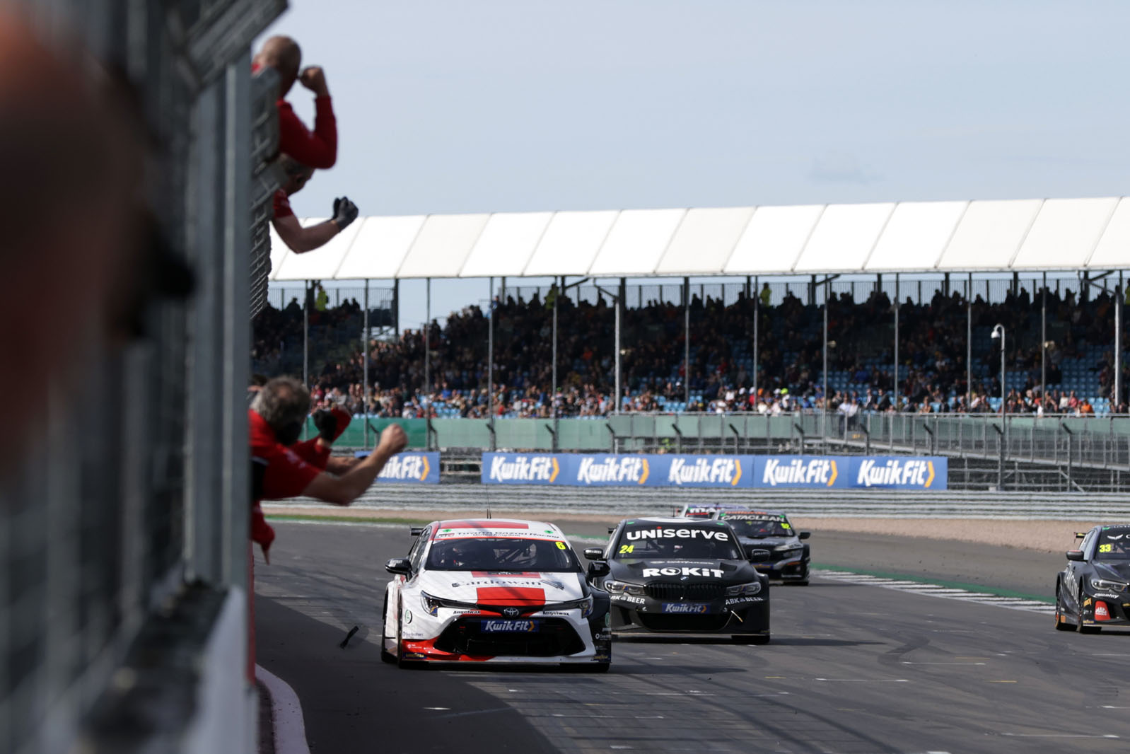 BTCC 2022: Butcher, Hill and Ingram all win at Silverstone | Autocar