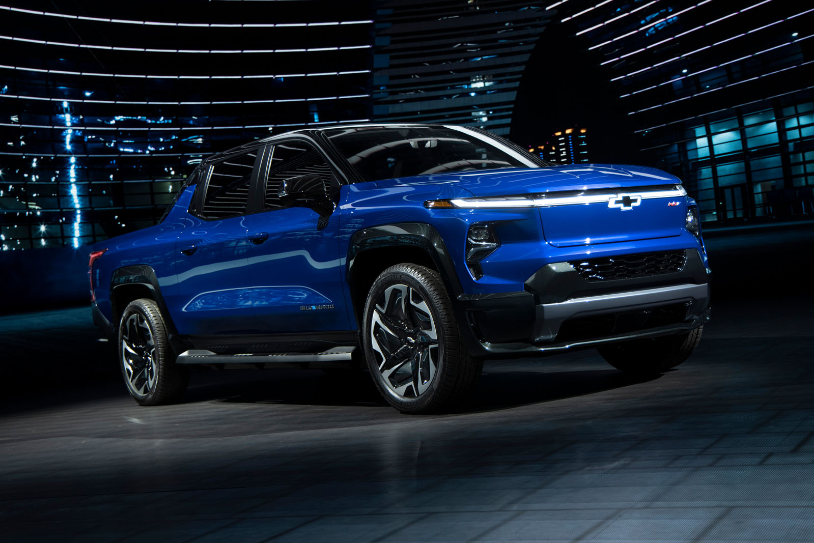 General Motors' ambitious EV plans cause battery supply wobble | Autocar