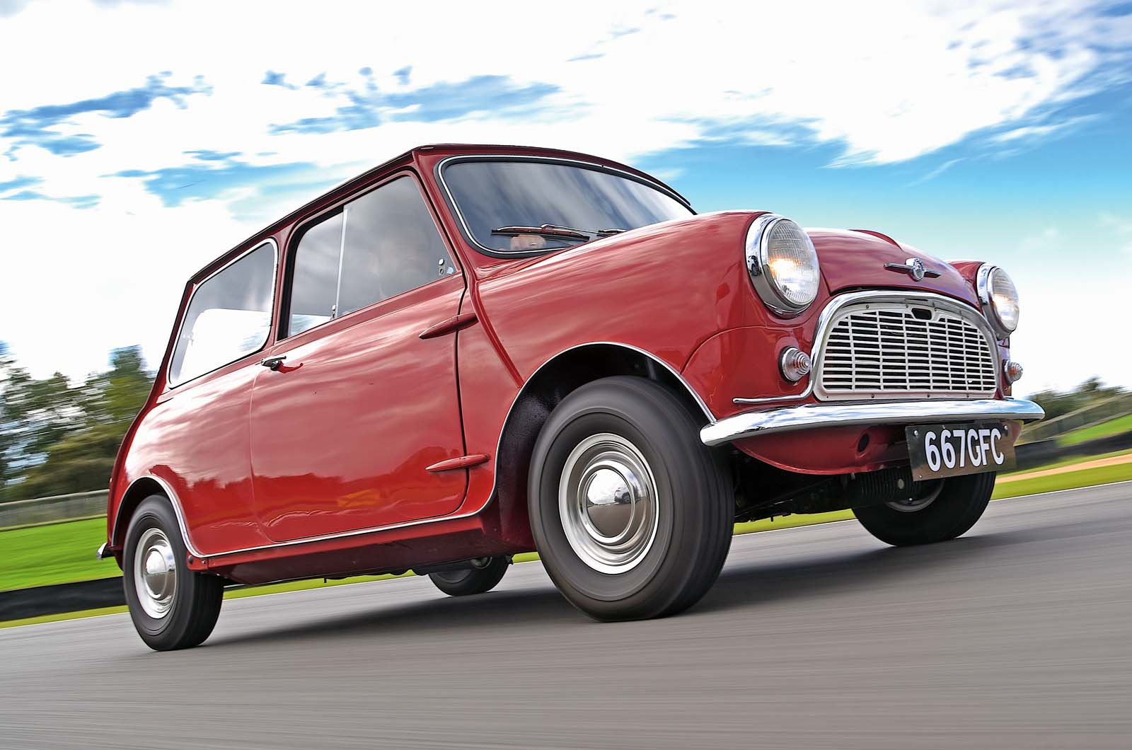 Star cars from a century of British motoring - WSG Consumer Knowledge Hub