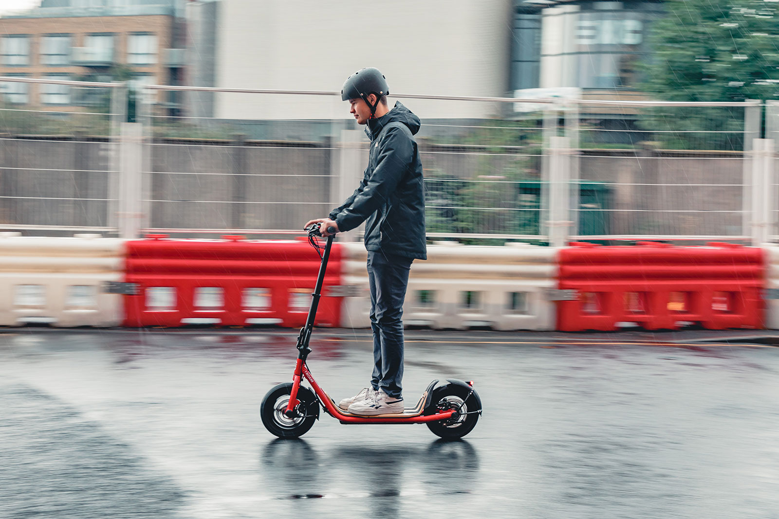 8Tev B12 Roam e-scooter review | Autocar