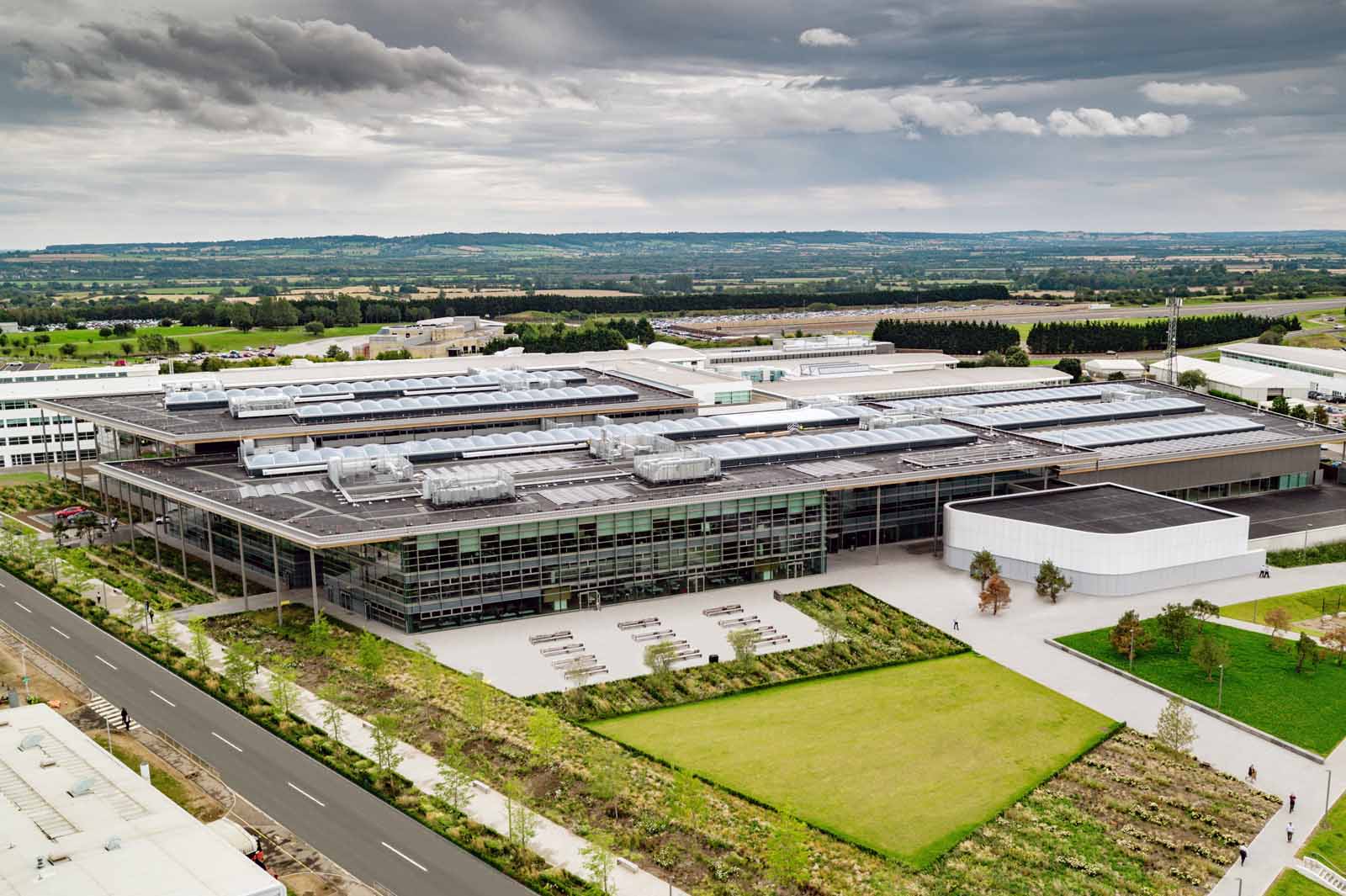 Jaguar Land Rover opens giant Advanced Production Creation Centre | Autocar