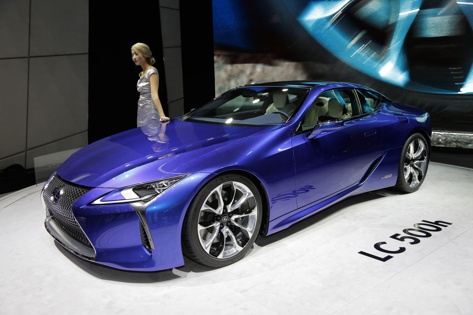 Lexus LC500h 'redefines hybrid driving pleasure' | Autocar