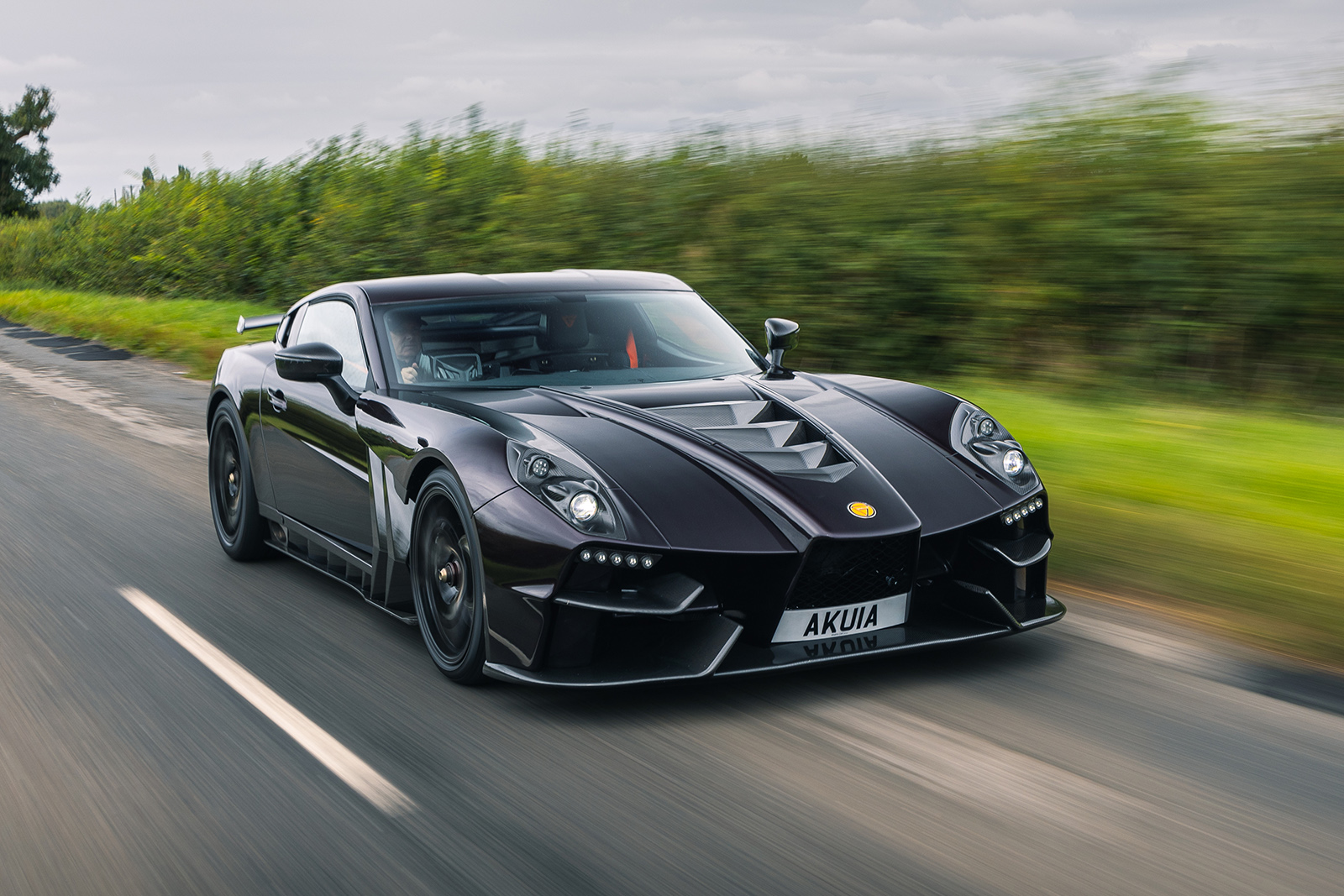 Ginetta reveals road-legal supercar with 600bhp V8 and manual 'box ...