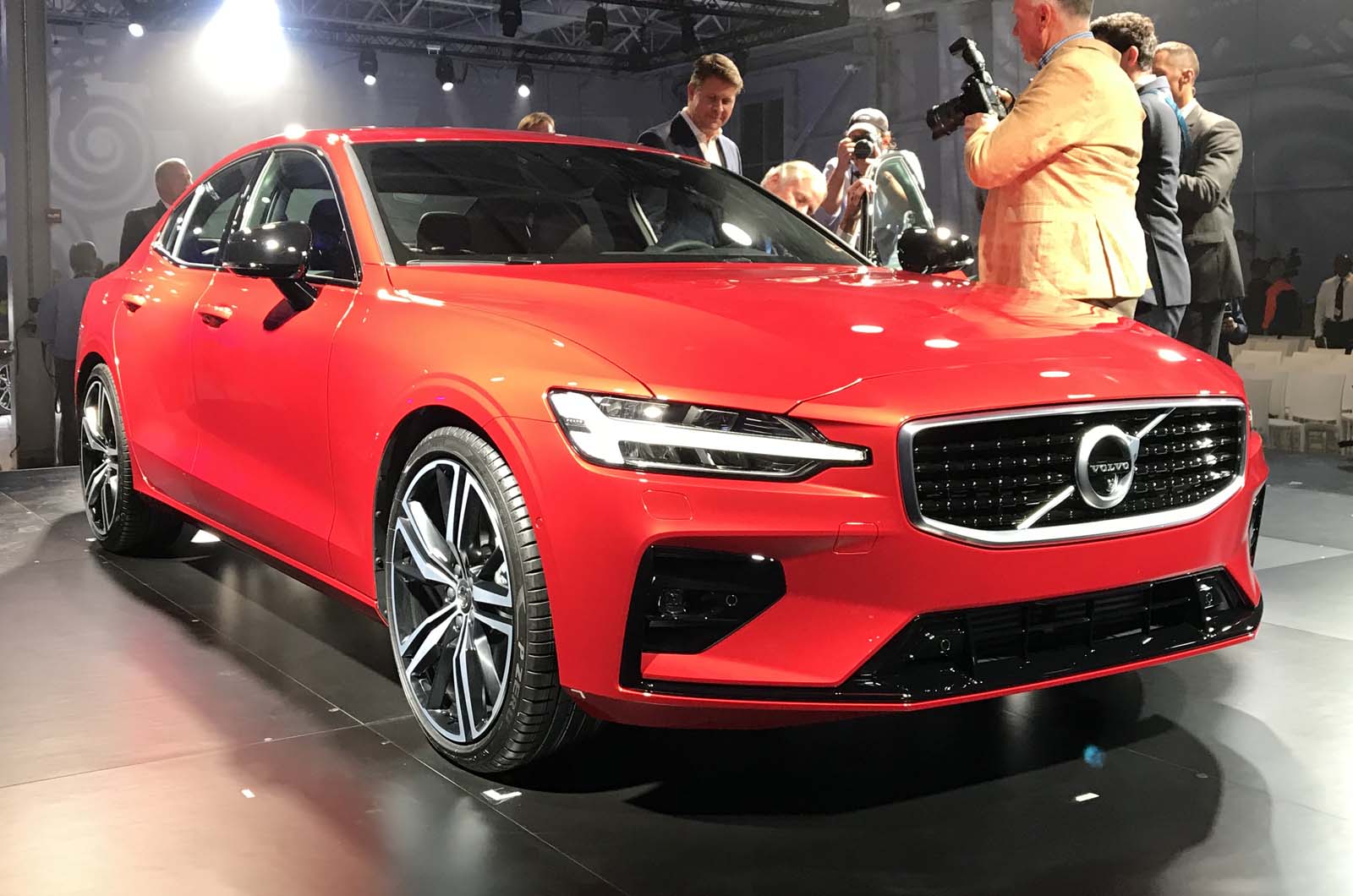 2018 Volvo S60 to face 3 Series with keener handling and plug-in ...