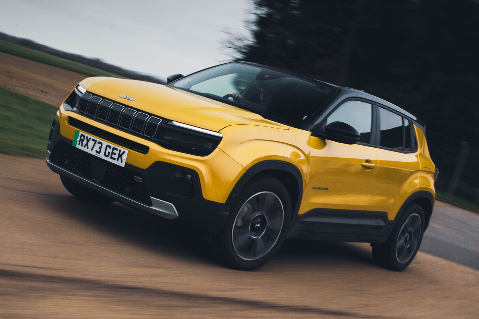 Jeep Avenger Electric undercuts key rivals as price slashed by £5k ...