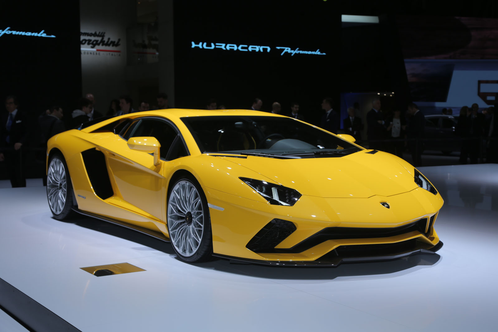 730bhp Lamborghini Aventador S arrives in Geneva | Autocar