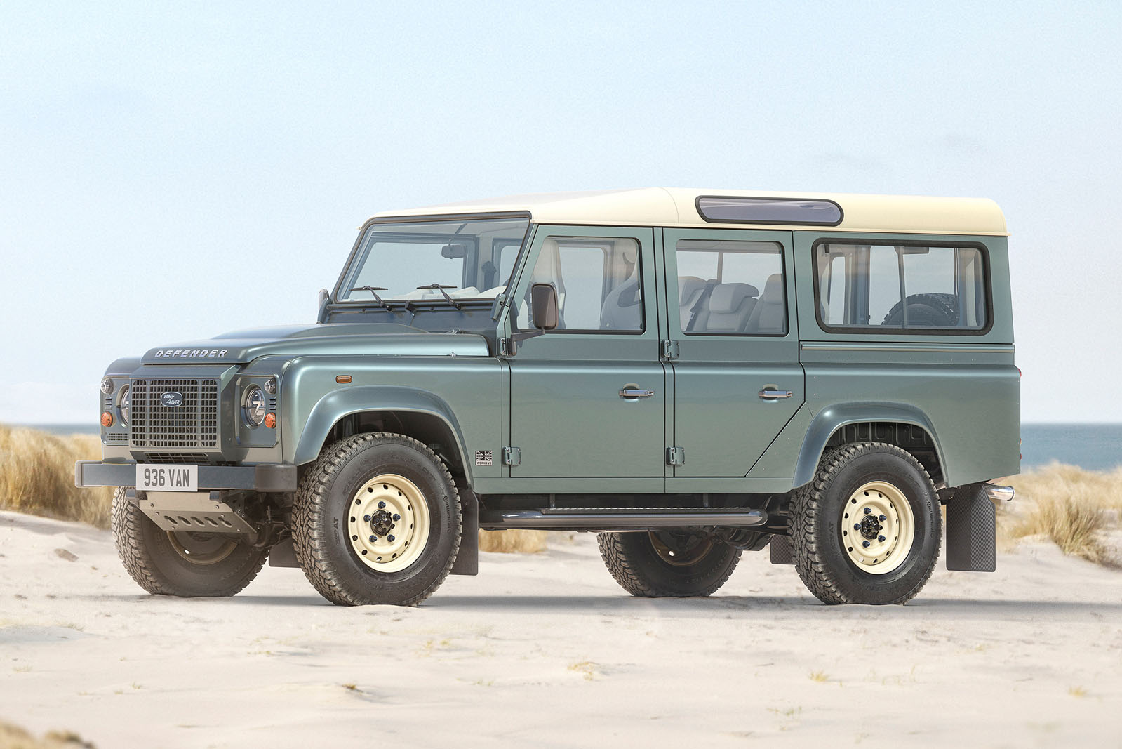 Land Rover revives classic Defender V8 for £190,000 - WSG Consumer ...