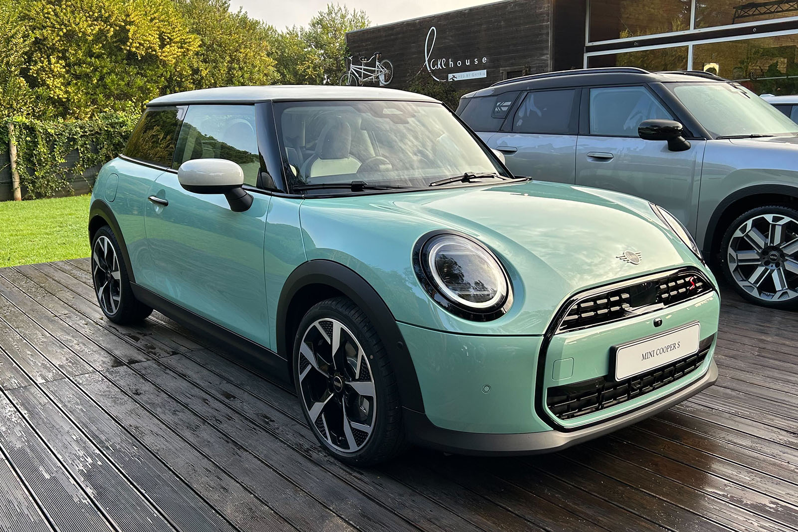 Petrol Mini Cooper brings 154bhp for £22k | Autocar