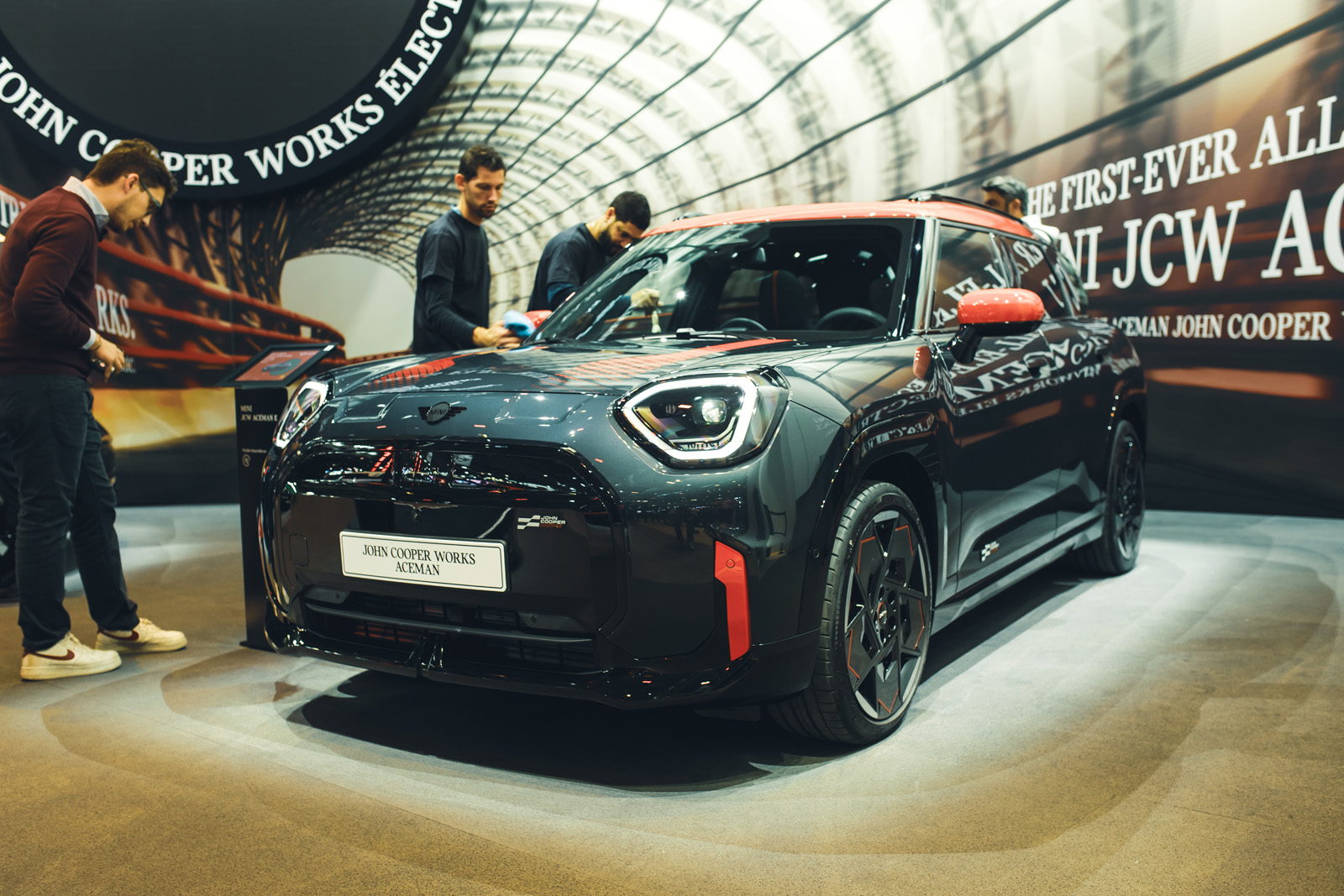 Mini reveals 255bhp hot versions of Cooper and Aceman hatches | Autocar