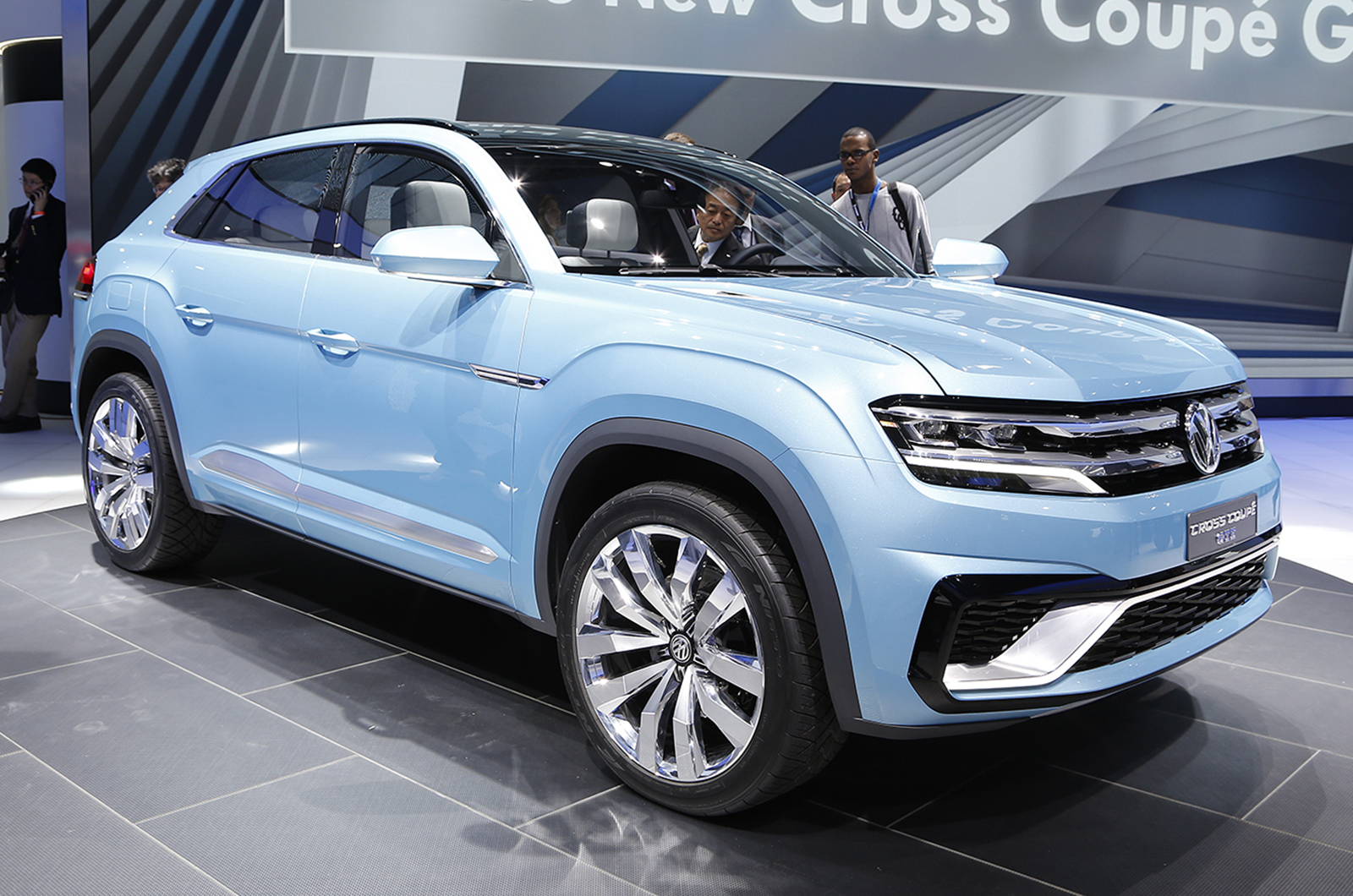 Volkswagen Cross Coupé GTE on display at Detroit | Autocar
