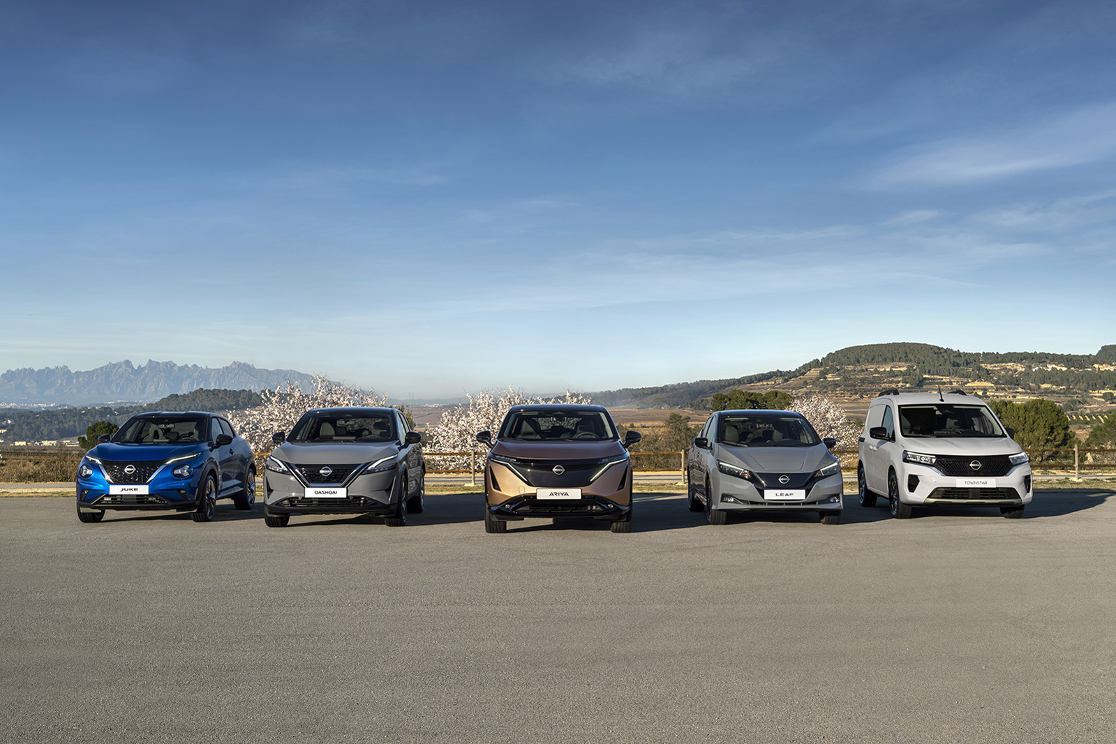 Nissan presents six-model line-up in push for electric mobility | Autocar
