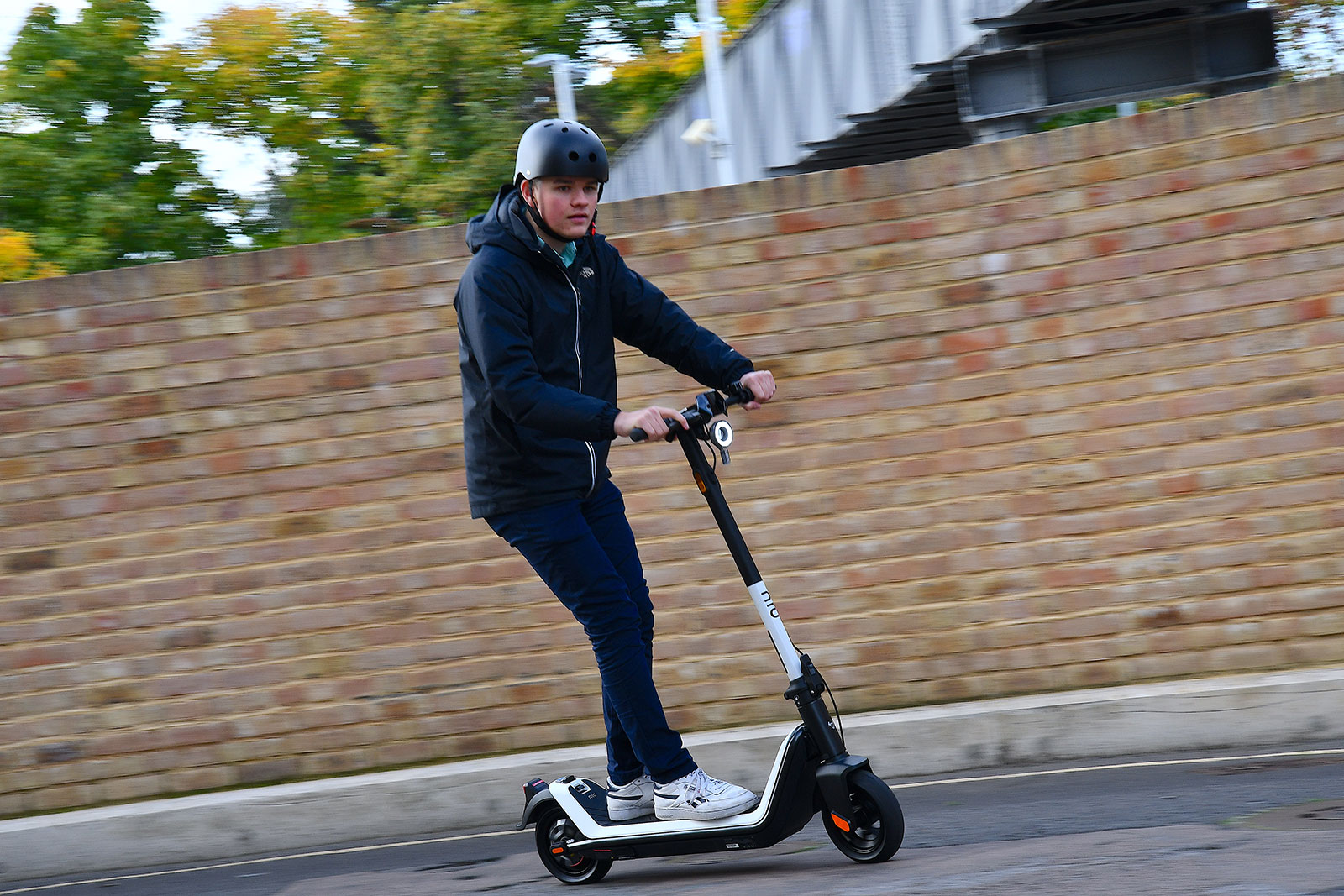 Niu KQi3 e-scooter review | Autocar