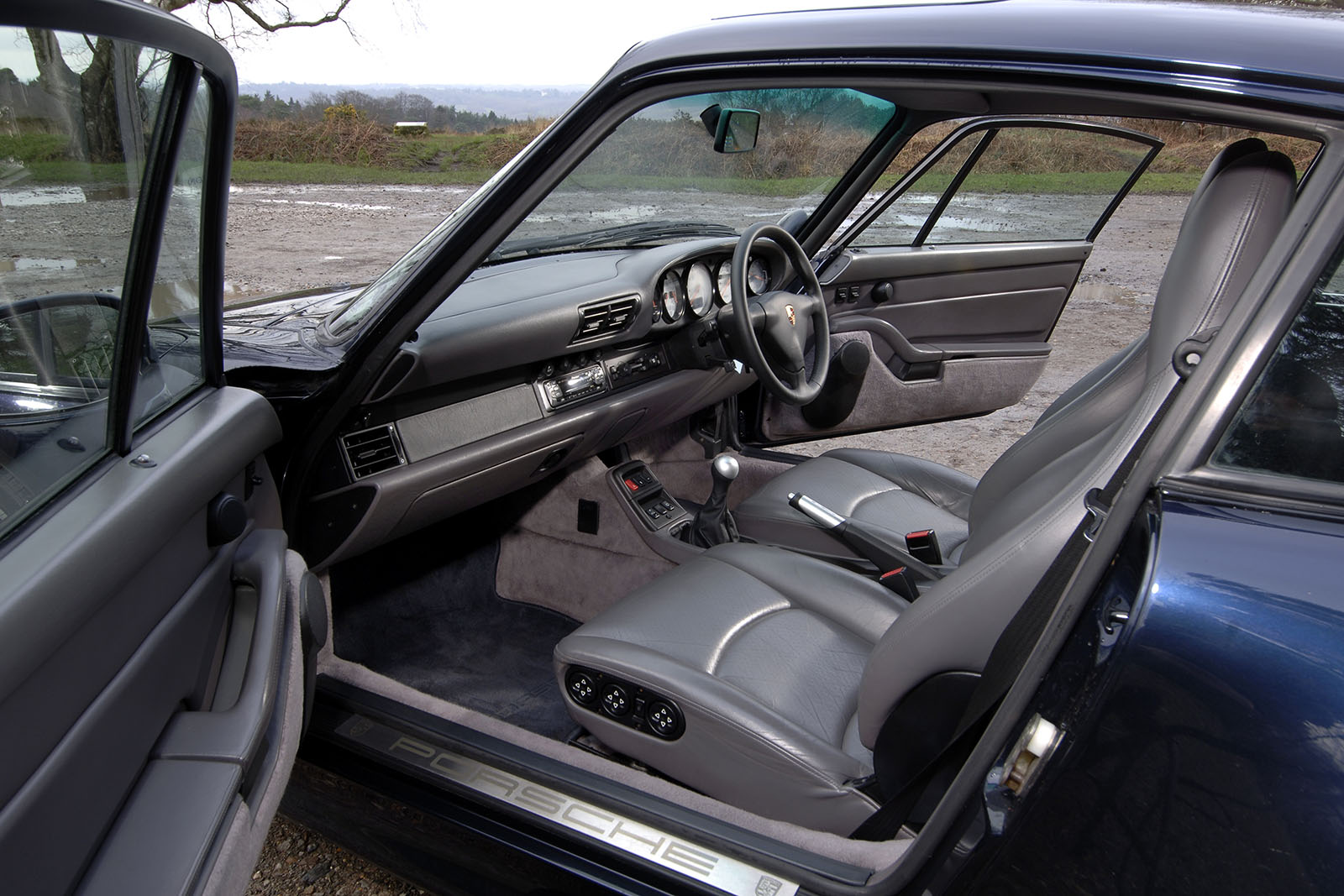 Porsche 993 Interior