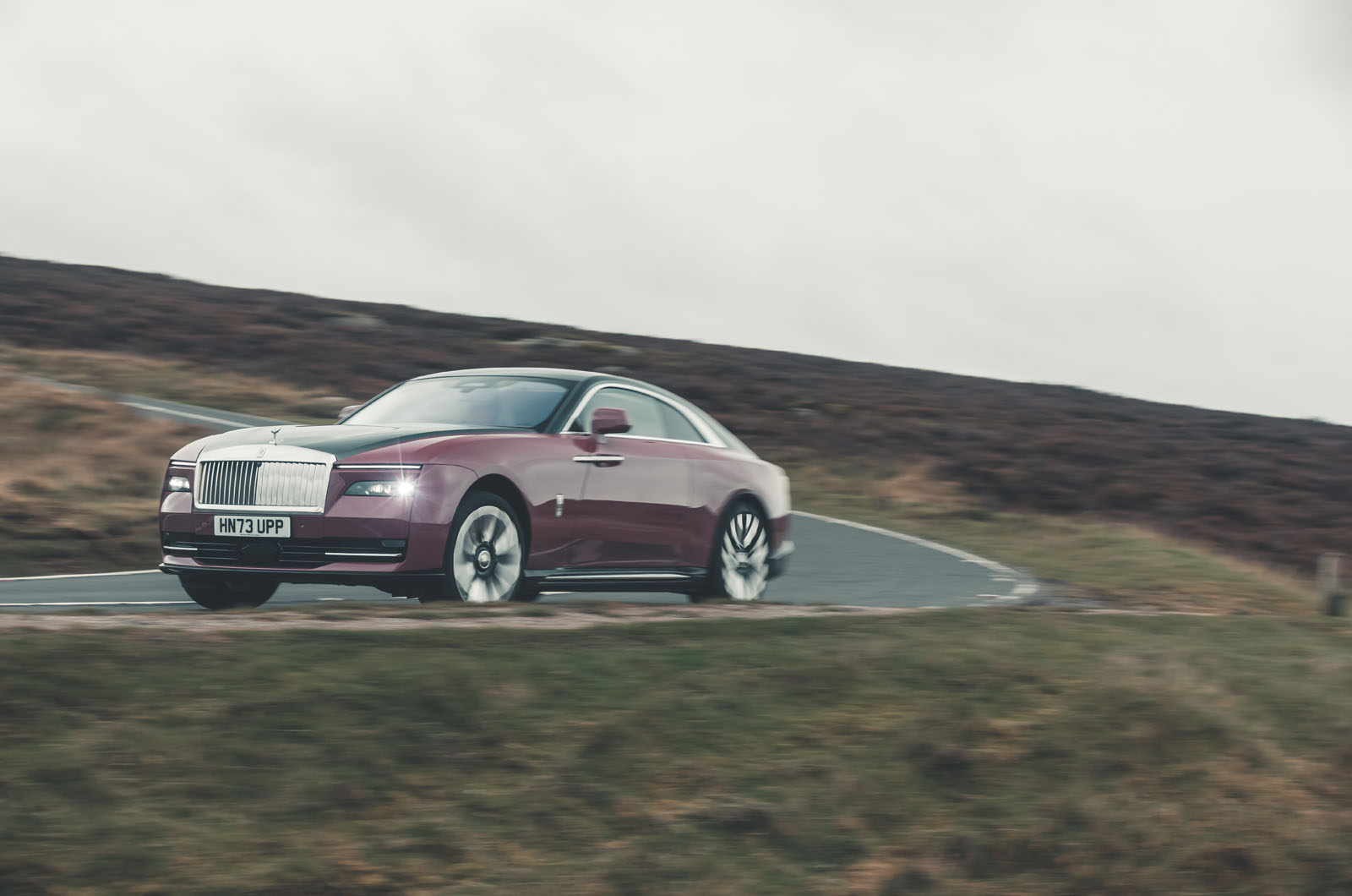 Rolls-Royce invests £300m at Goodwood ahead of second EV in 2025 - WSG ...