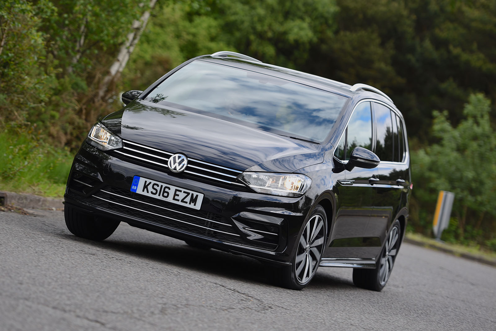 Nearly new buying guide: Volkswagen Touran | Autocar