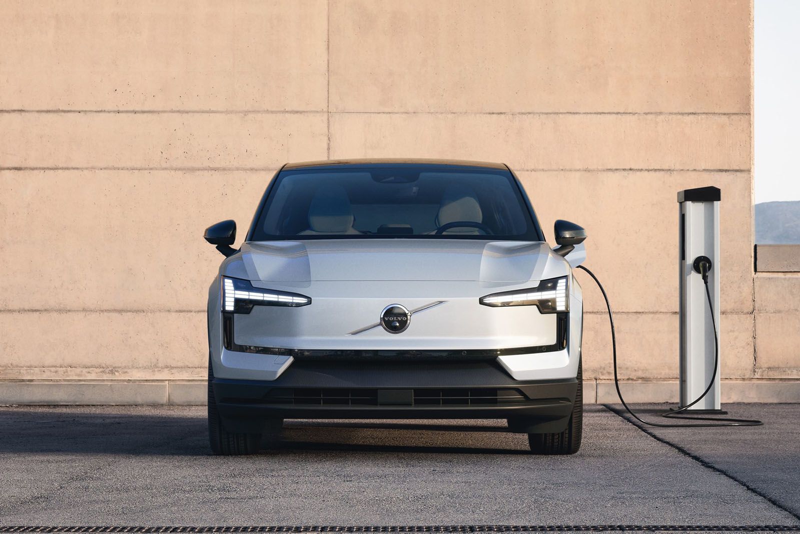 Volvo committed to electric future despite downturn in EV interest ...