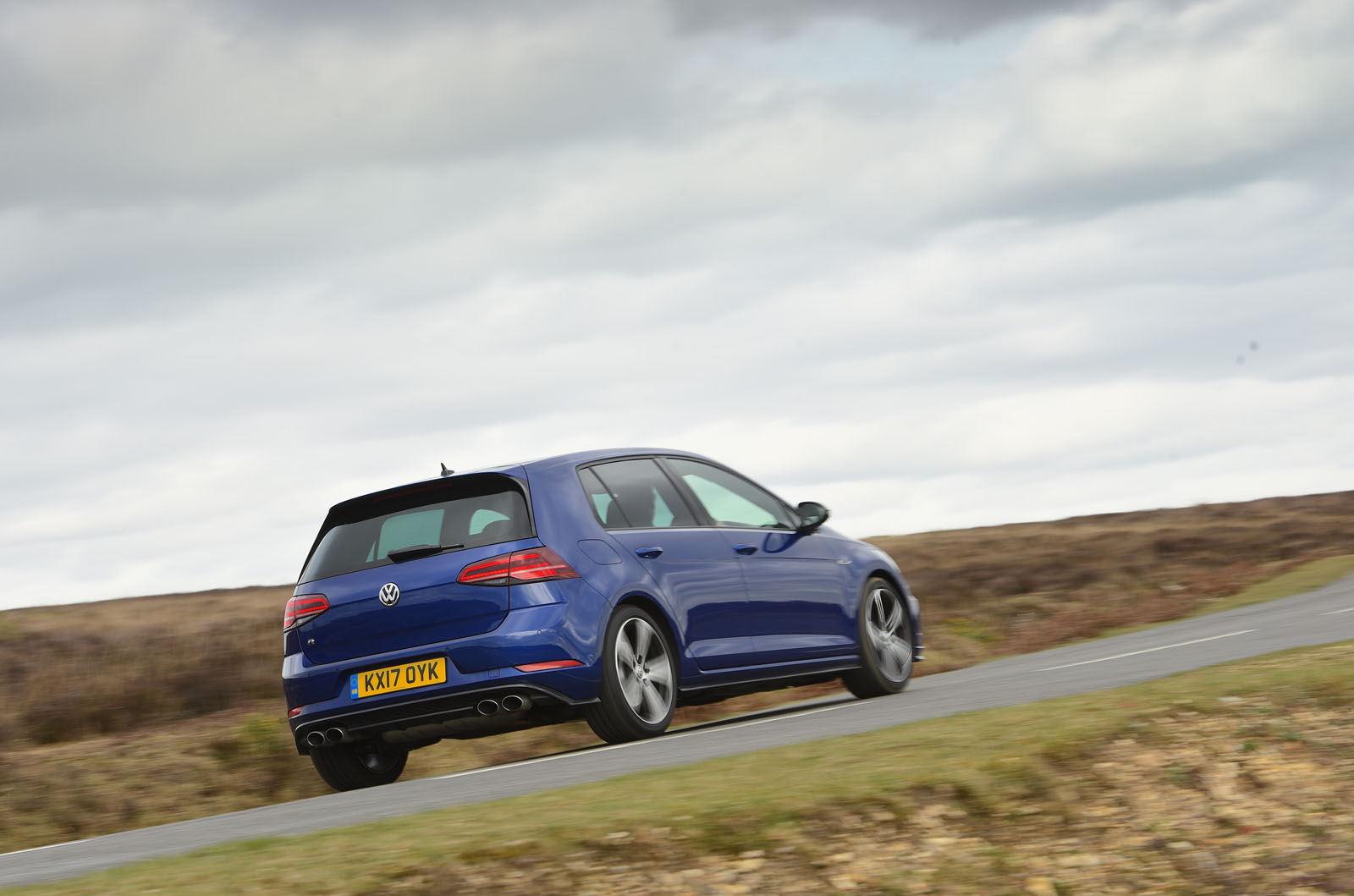New Volkswagen Golf R 2017 first drive | Autocar