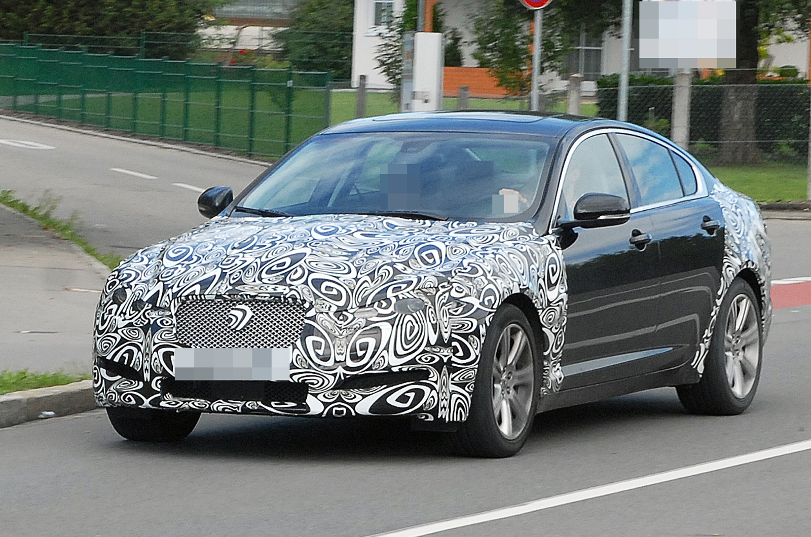 Jaguar XF facelift - first pics | Autocar