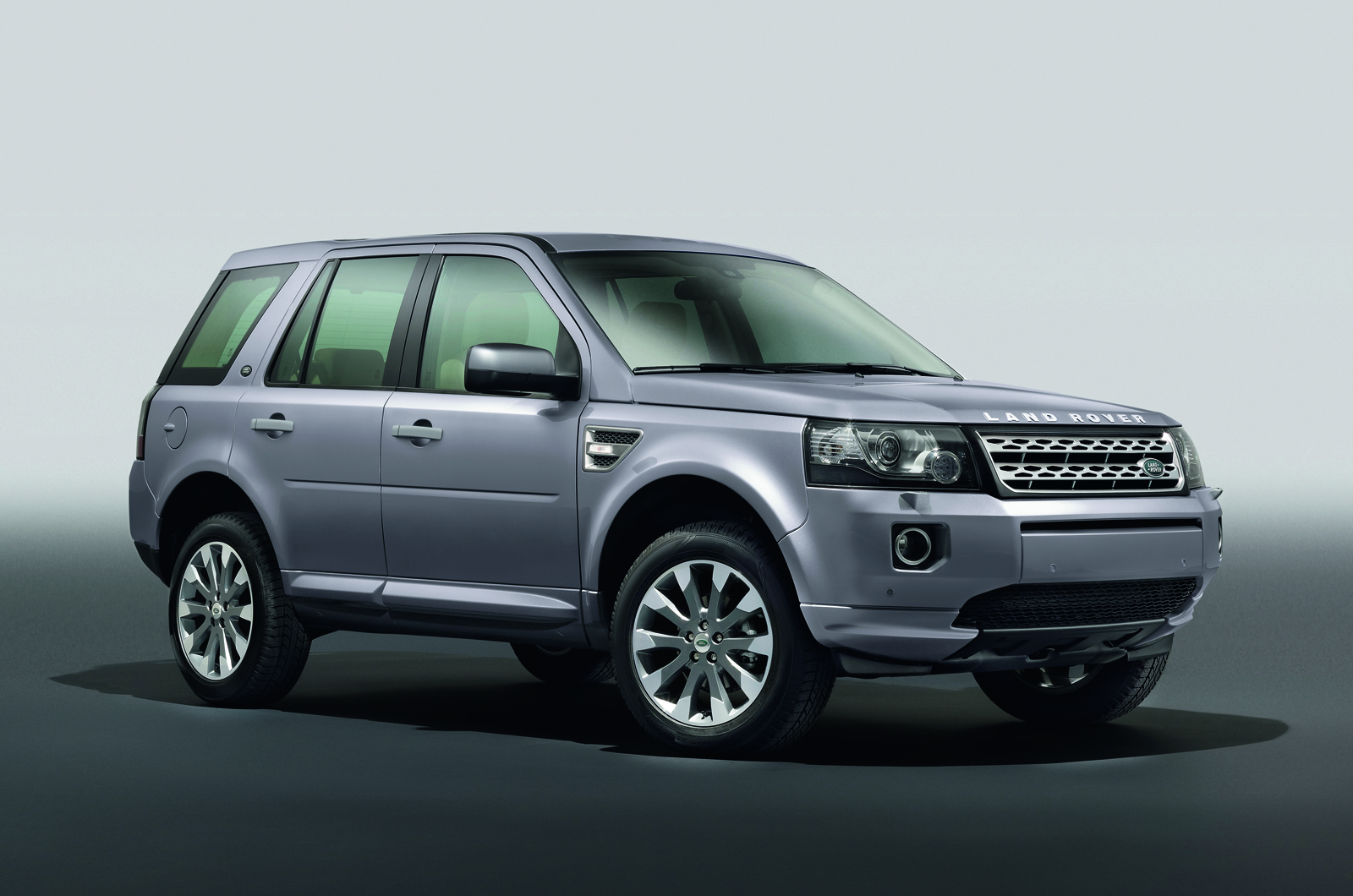 More luxury for updated Land Rover Freelander | Autocar