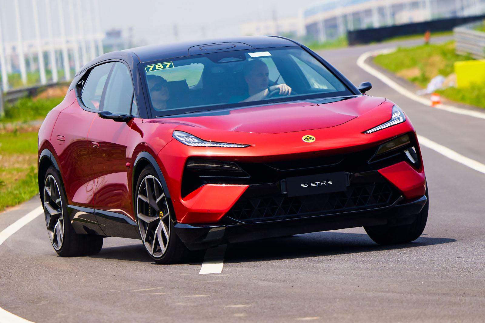 Lotus Eletre Review (2023) | Autocar Lotus Eletre Review (2023) | Autocar