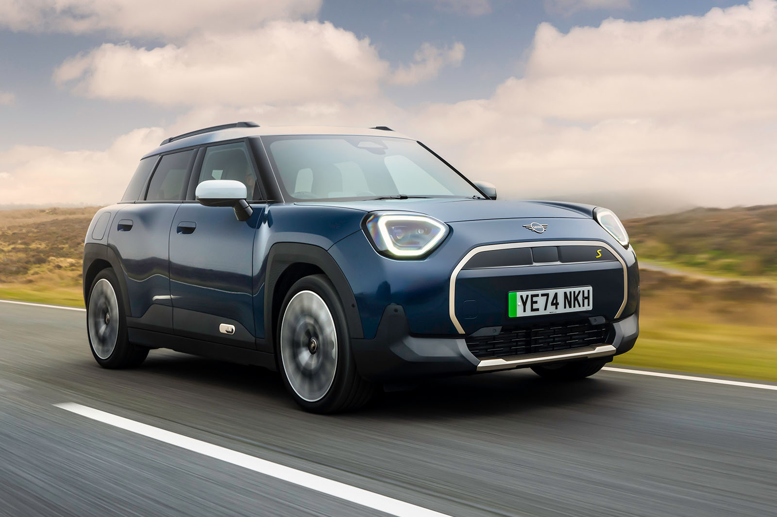 Mini Aceman Review 2024, Price & Specs - Mildirix.com