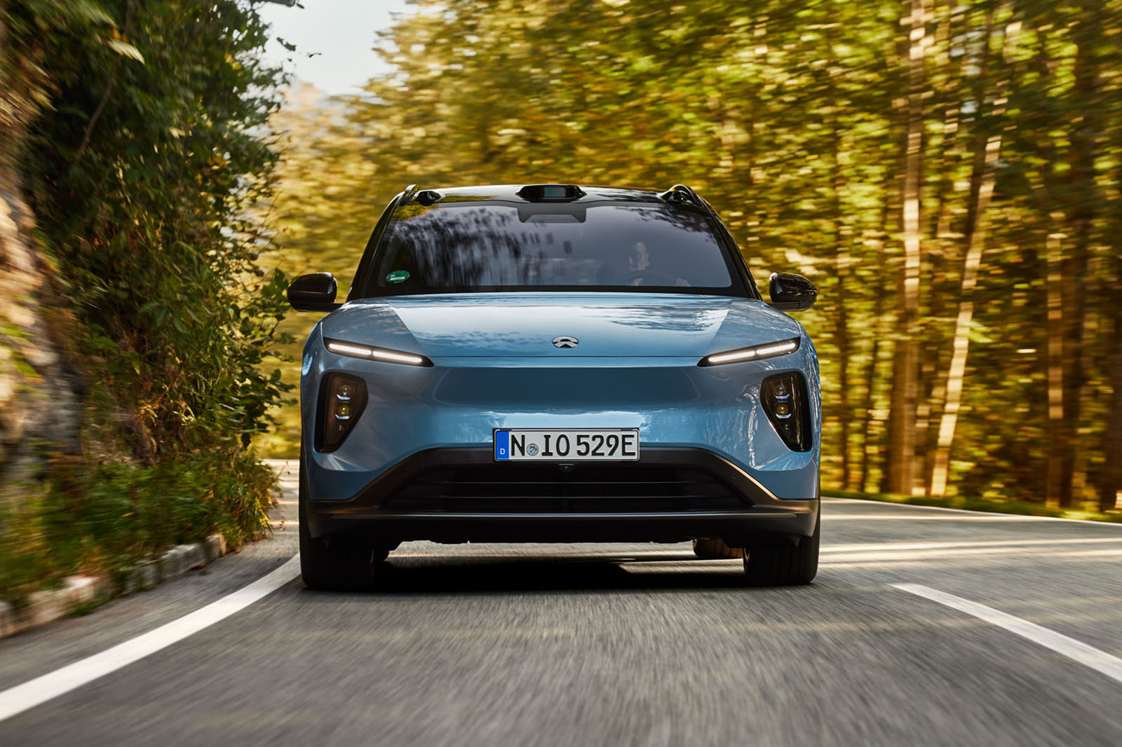 Nio EL6 Review 2025, Price & Specs | Autocar