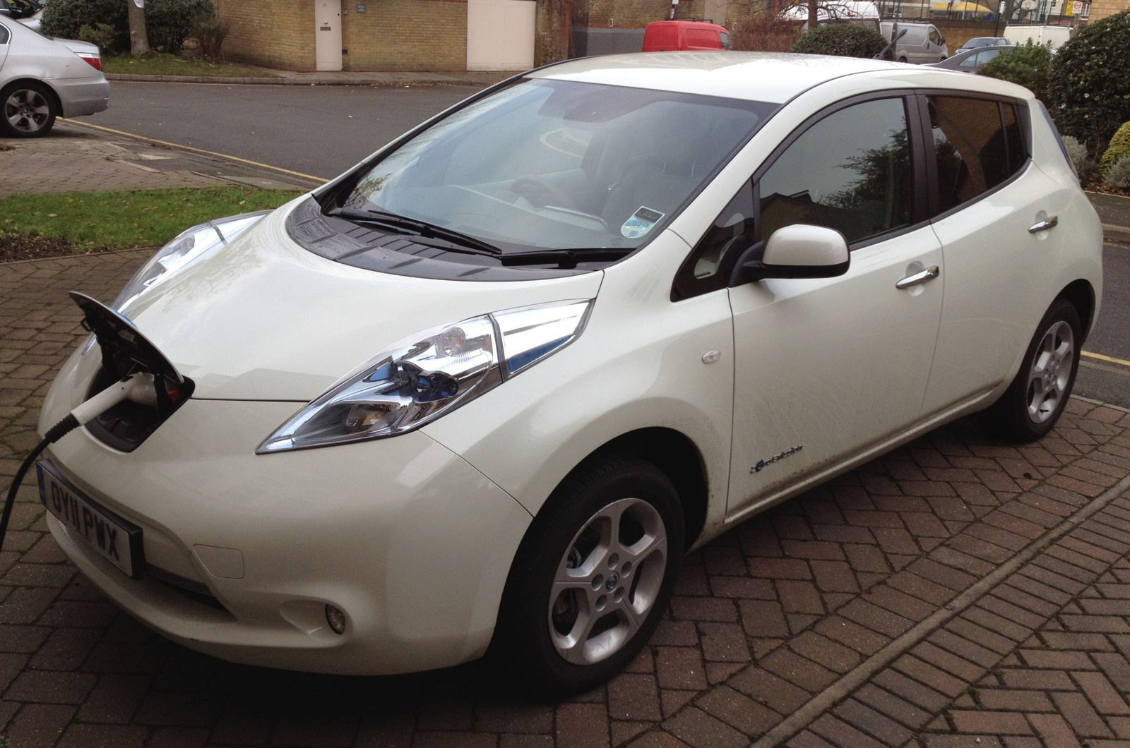 Leaf smart-charging trial scheme revealed | Autocar