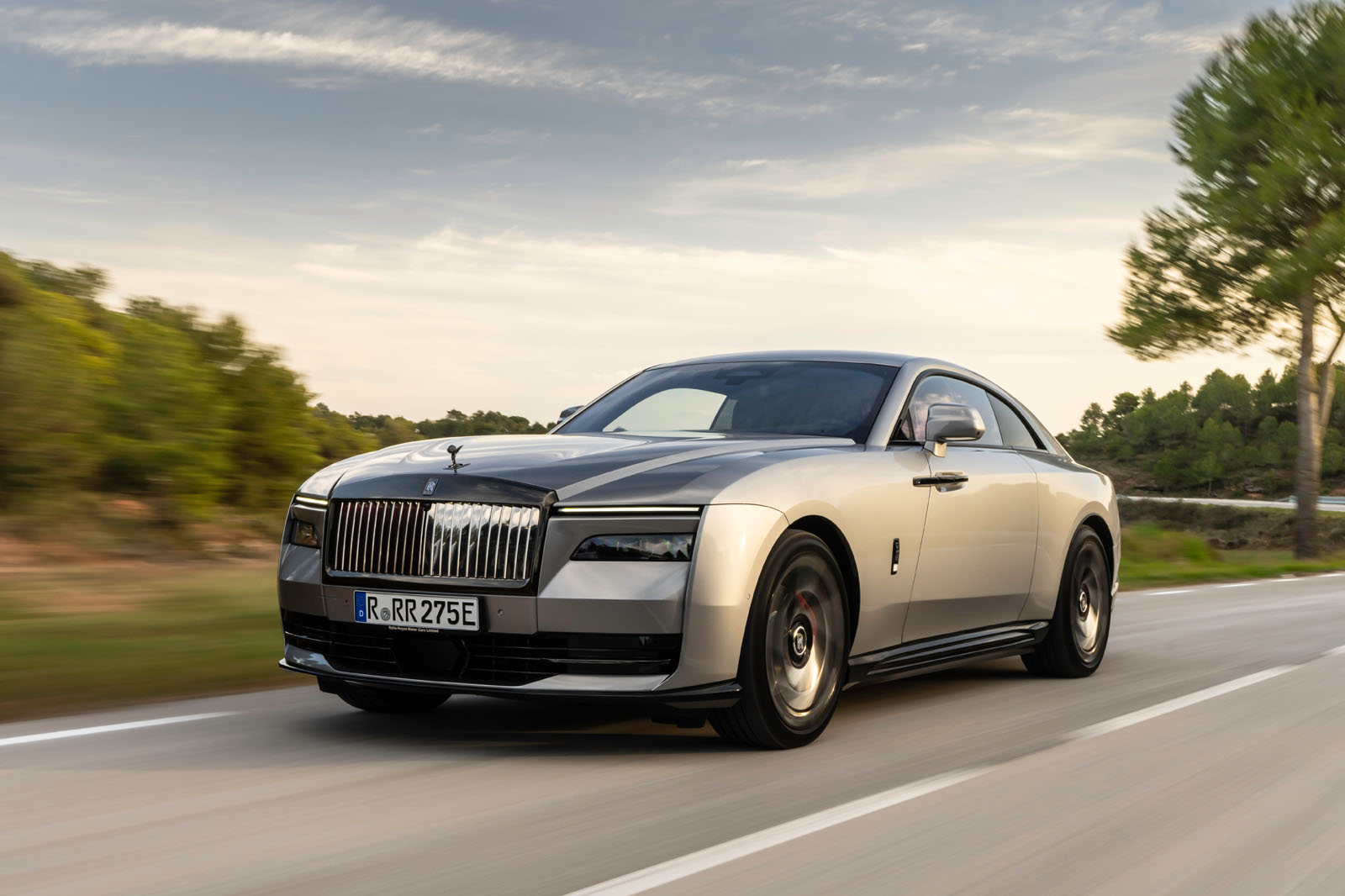Rolls-Royce Spectre Review 2025, Price & Specs | Autocar