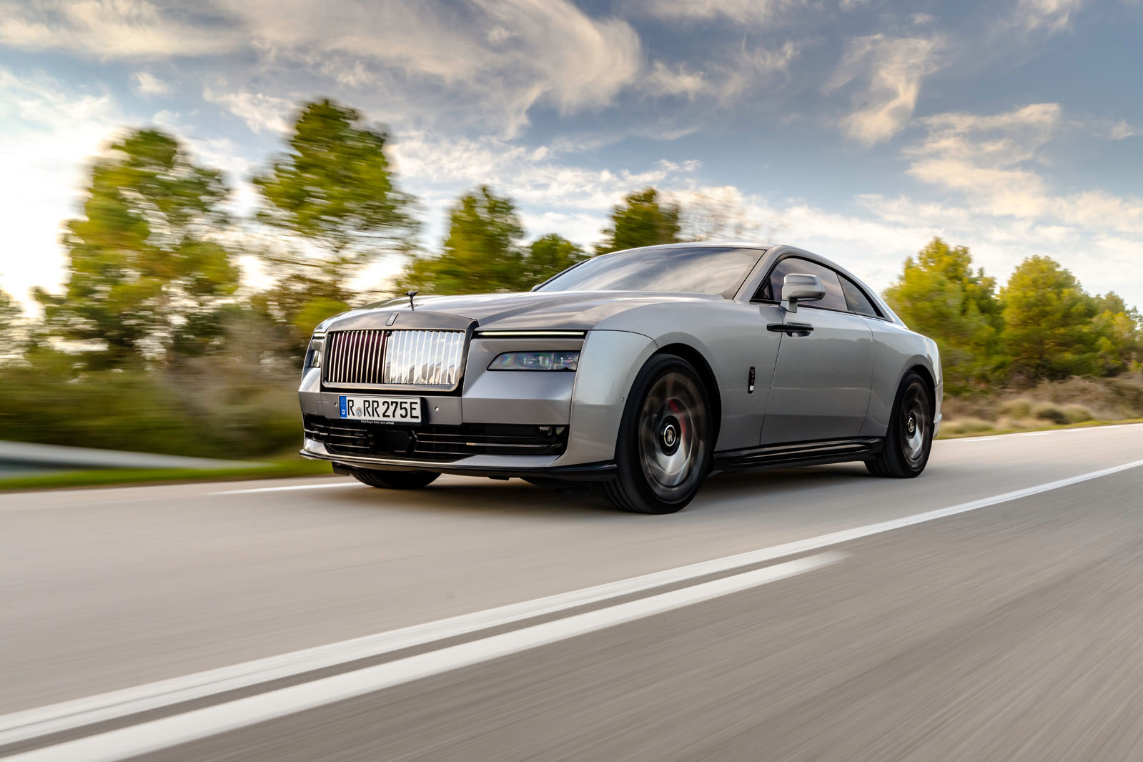 Rolls-Royce Spectre Review 2025, Price & Specs | Autocar