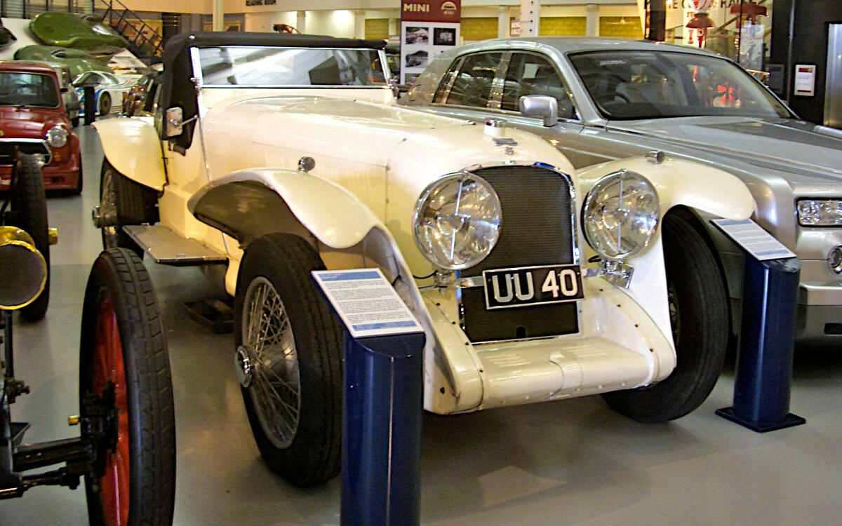 The elegant legends powered by the straight eight engine | Autocar